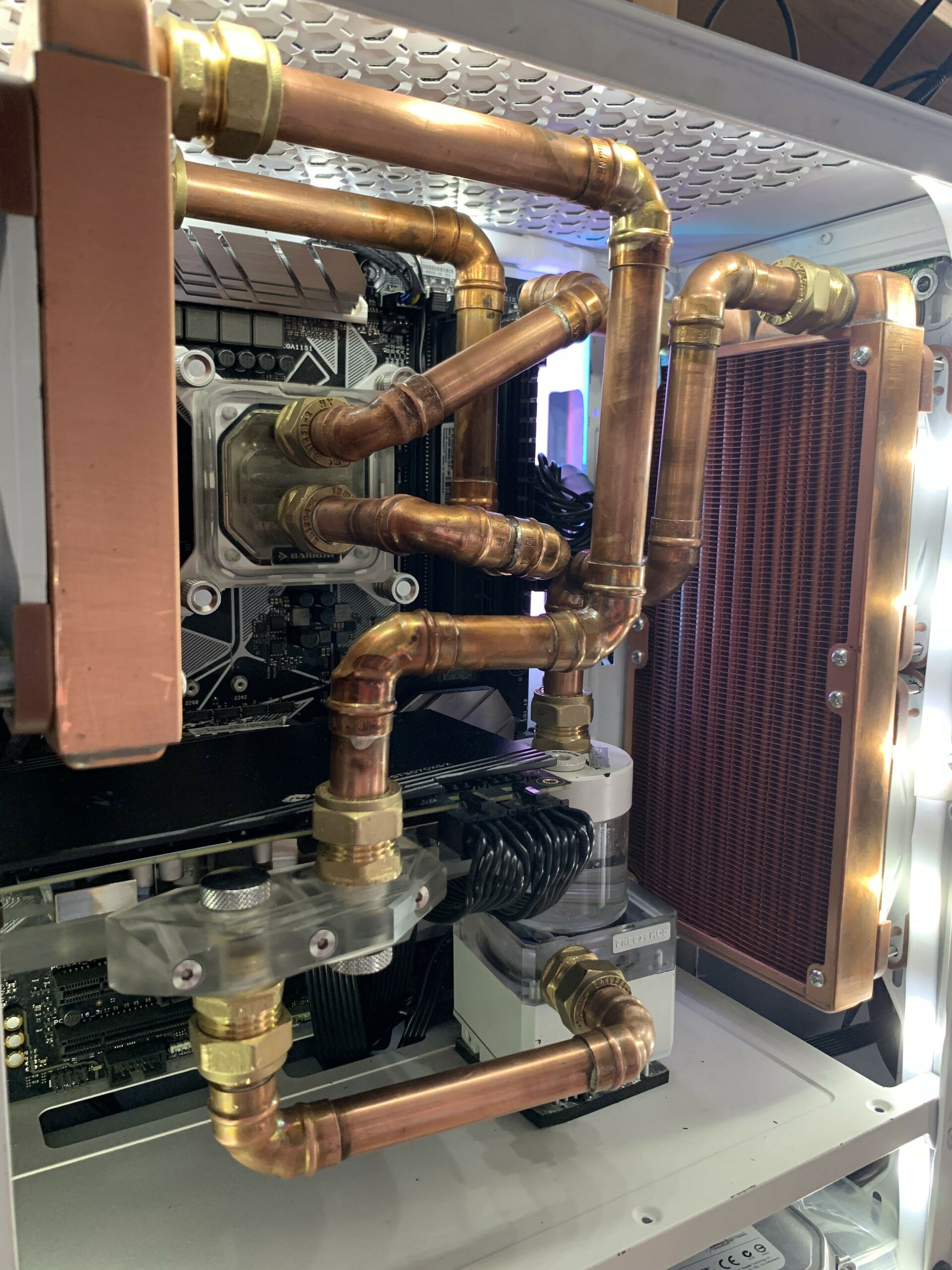 Industrial/Steampunk wooden/copper PC » builds.gg