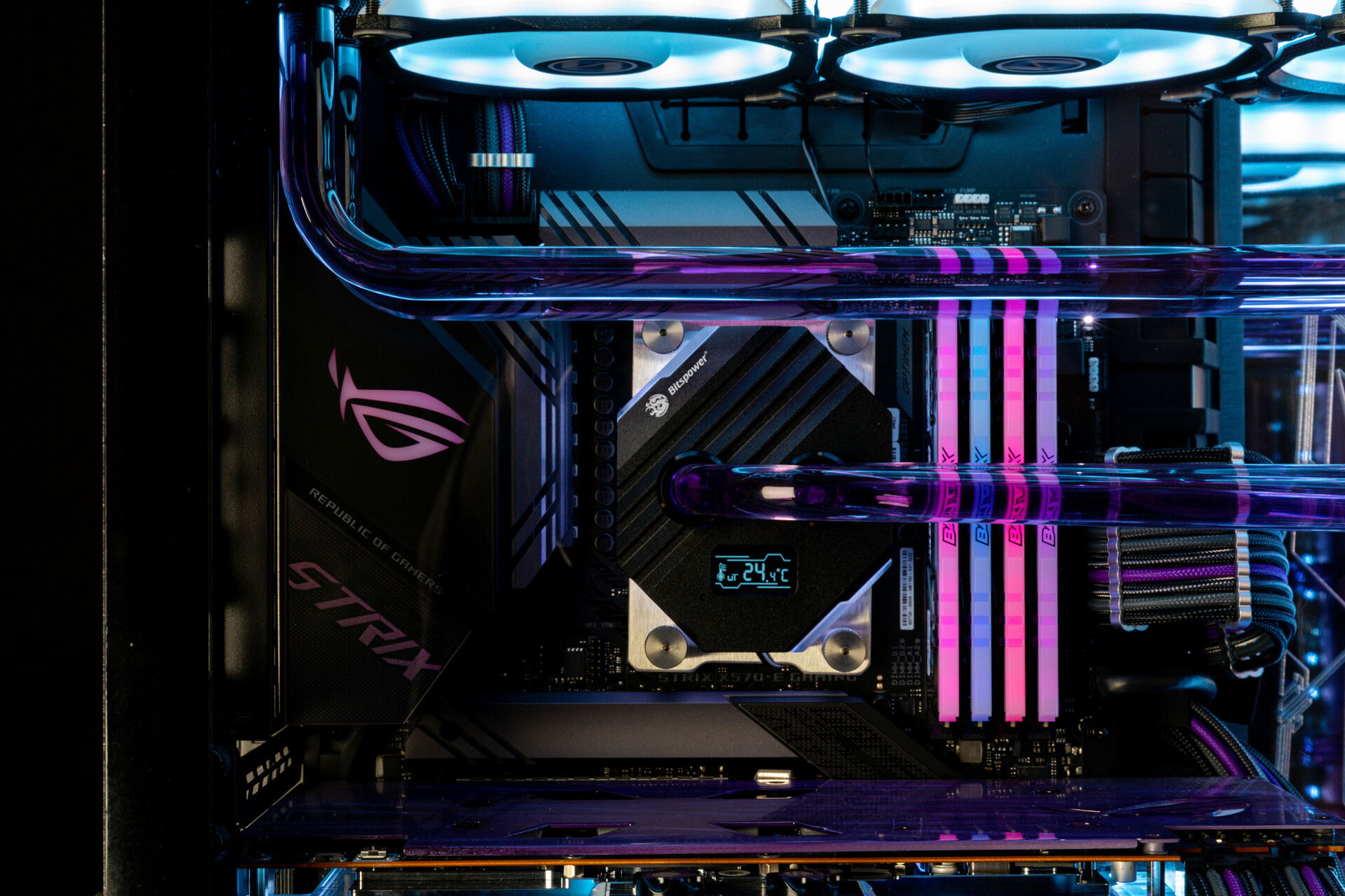 Lian Li O11 Dynamic XL ASUS Purple » builds.gg