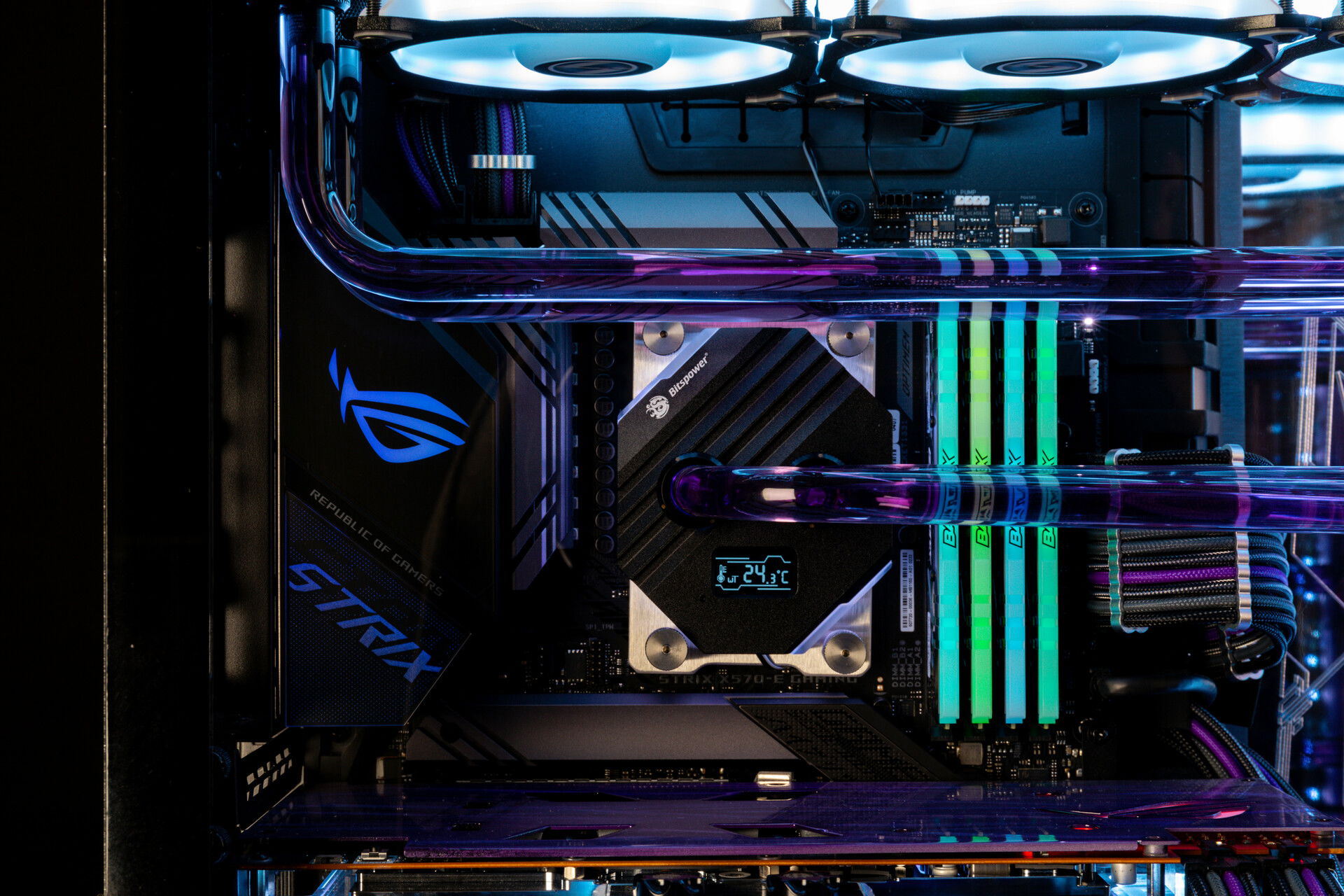 Lian Li O11 Dynamic XL ASUS Purple » builds.gg