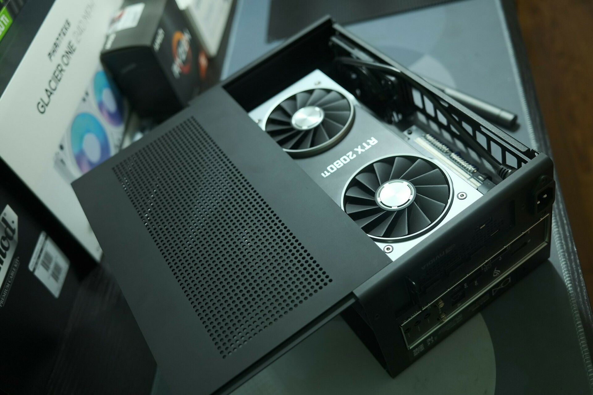 Louqe Ghost Nero One » builds.gg