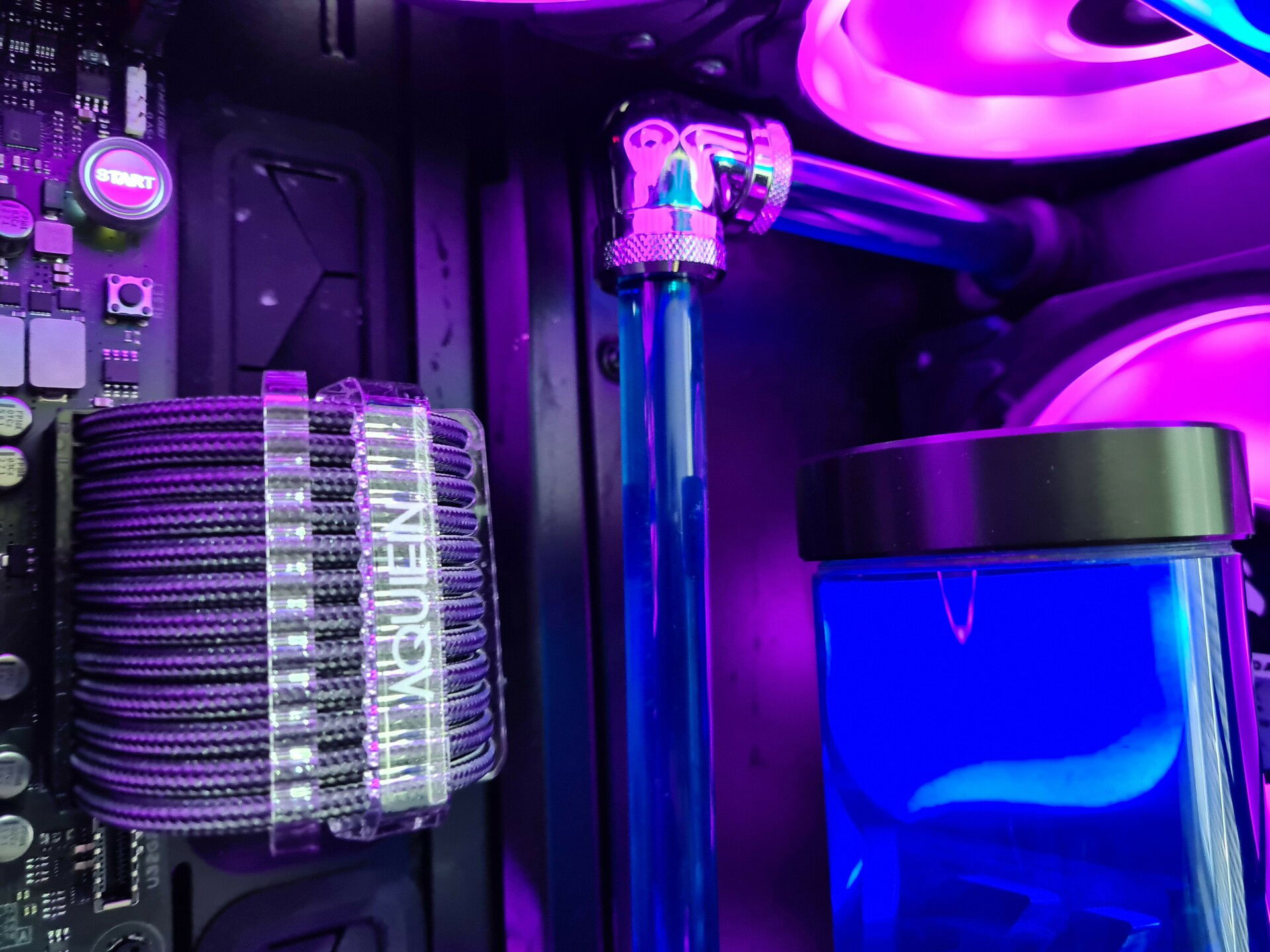 SynthWave » builds.gg