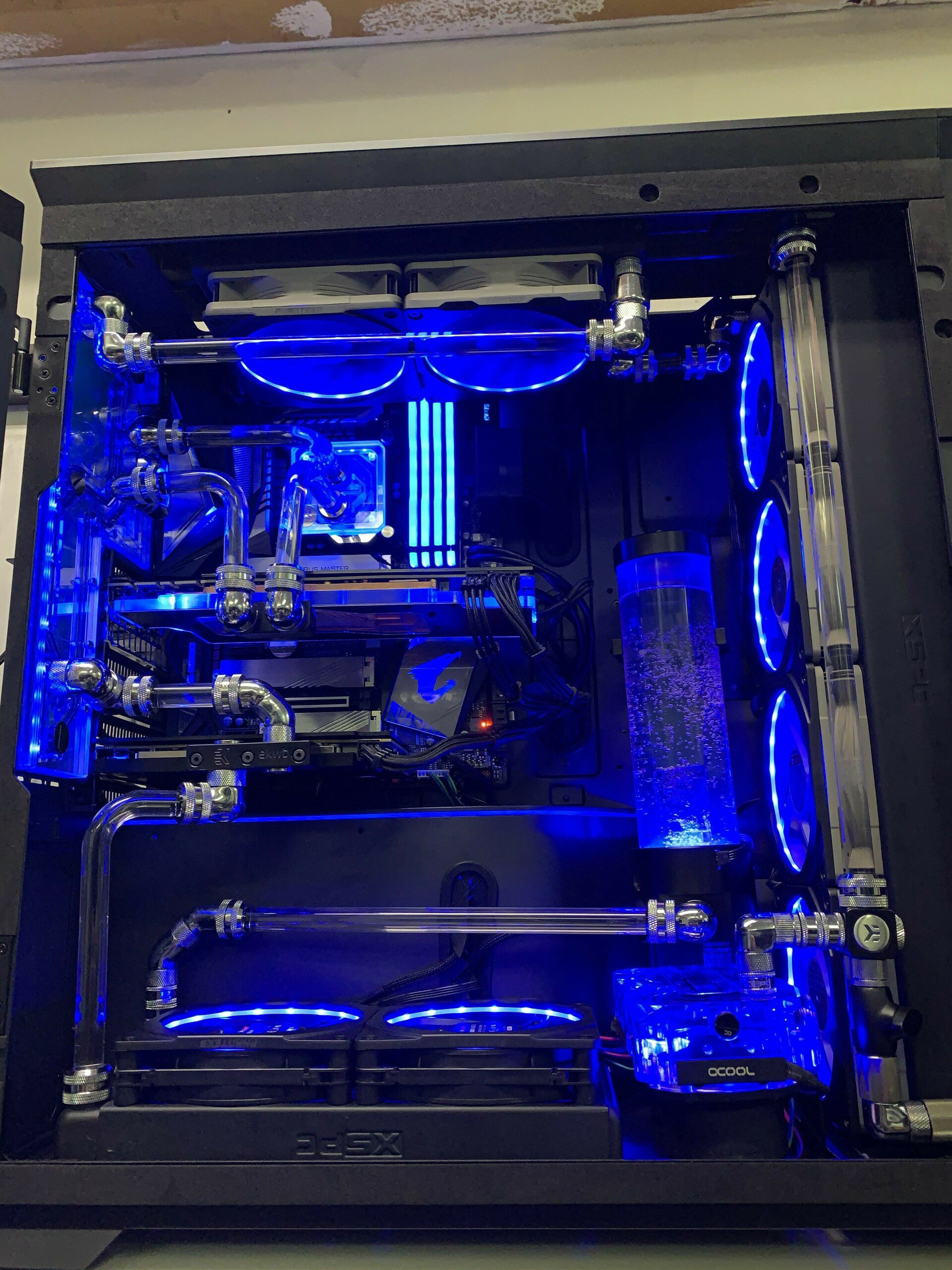 A stupid large PC case build » builds.gg