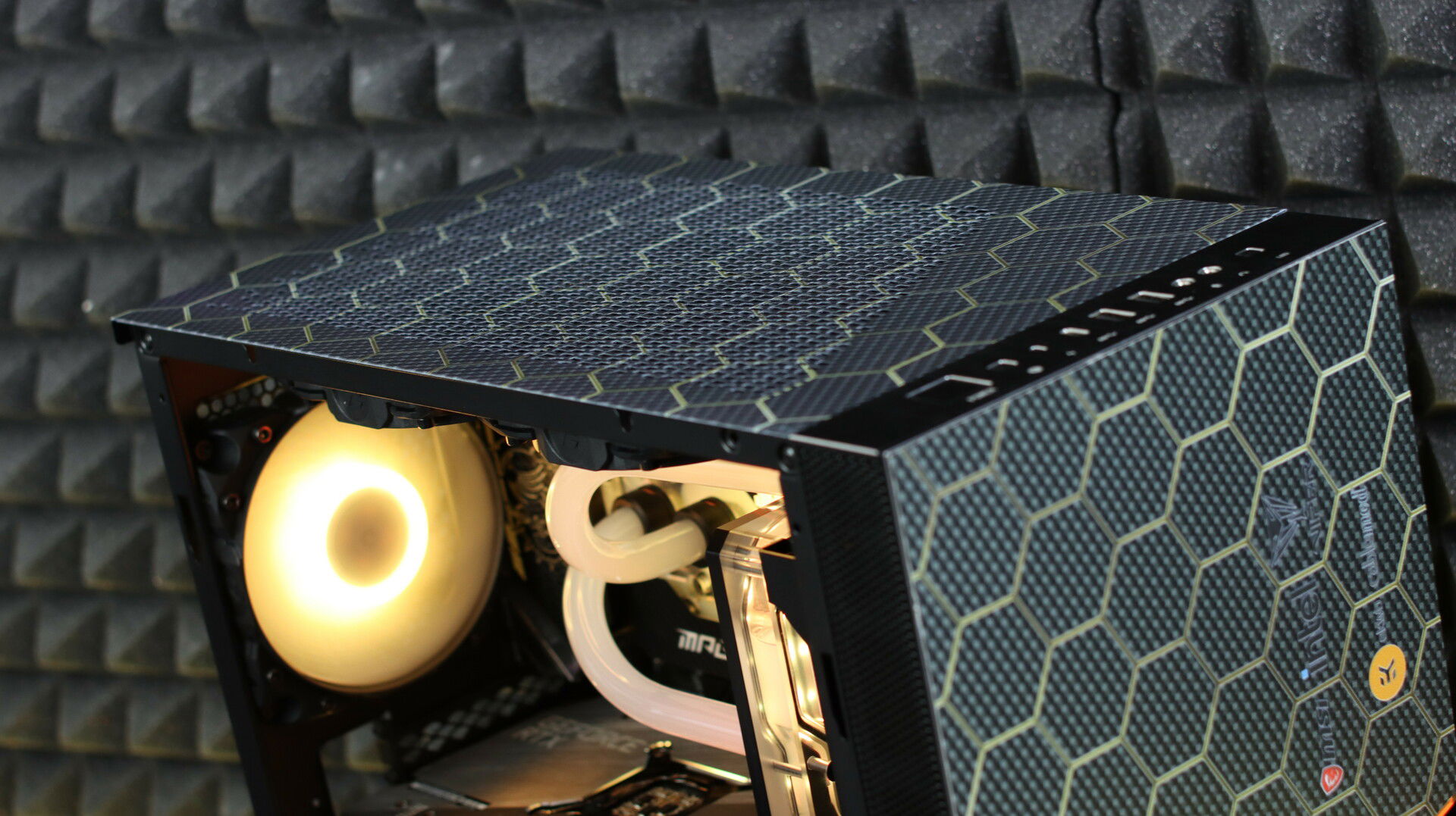 Carbon Gold » builds.gg