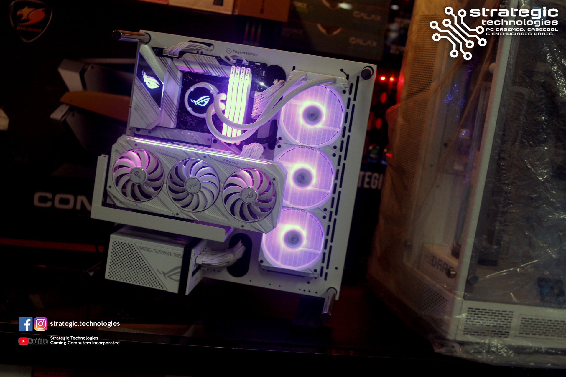 Thermaltake Core P3 Snow Edition x ASUS ROG white components » builds.gg