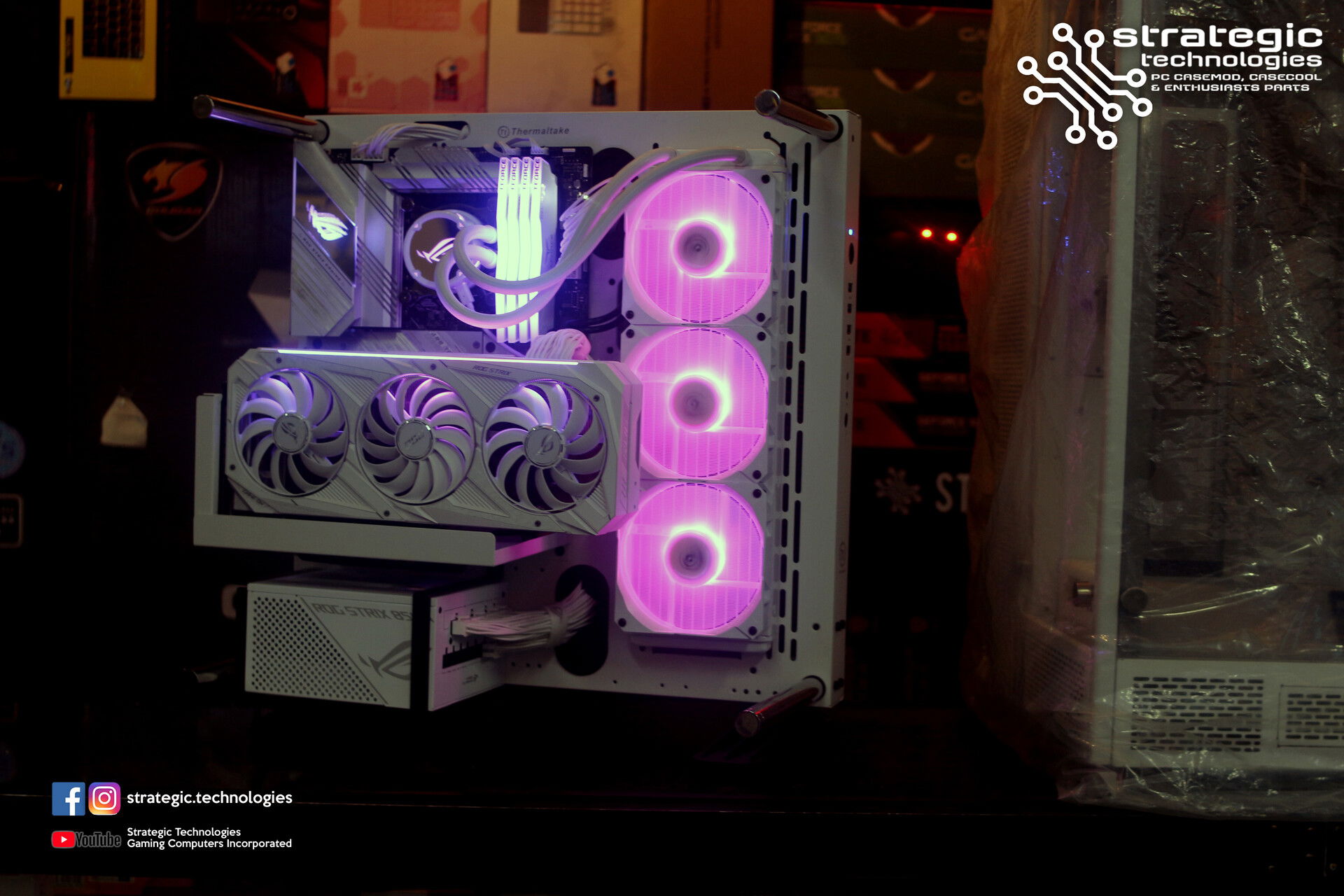 Thermaltake Core P3 Snow Edition x ASUS ROG white components » builds.gg