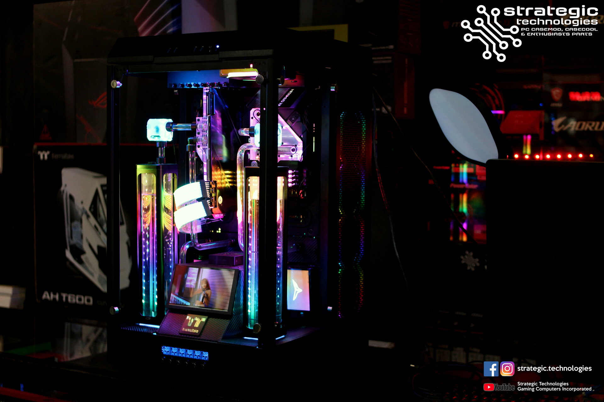 Thermaltake The Tower 900 full custom hard line liquid cooling - Brian ...