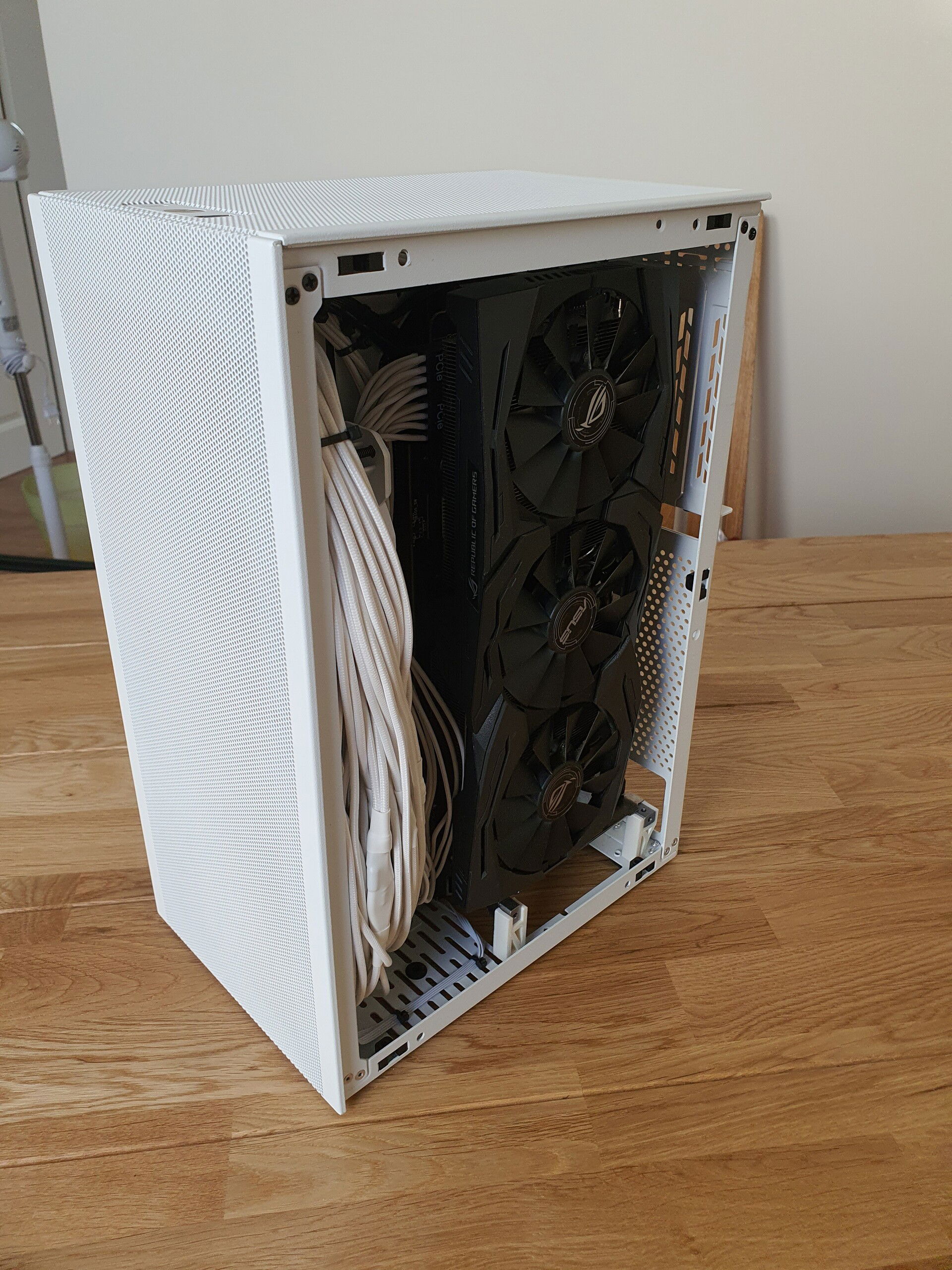 White Meshlicious » builds.gg