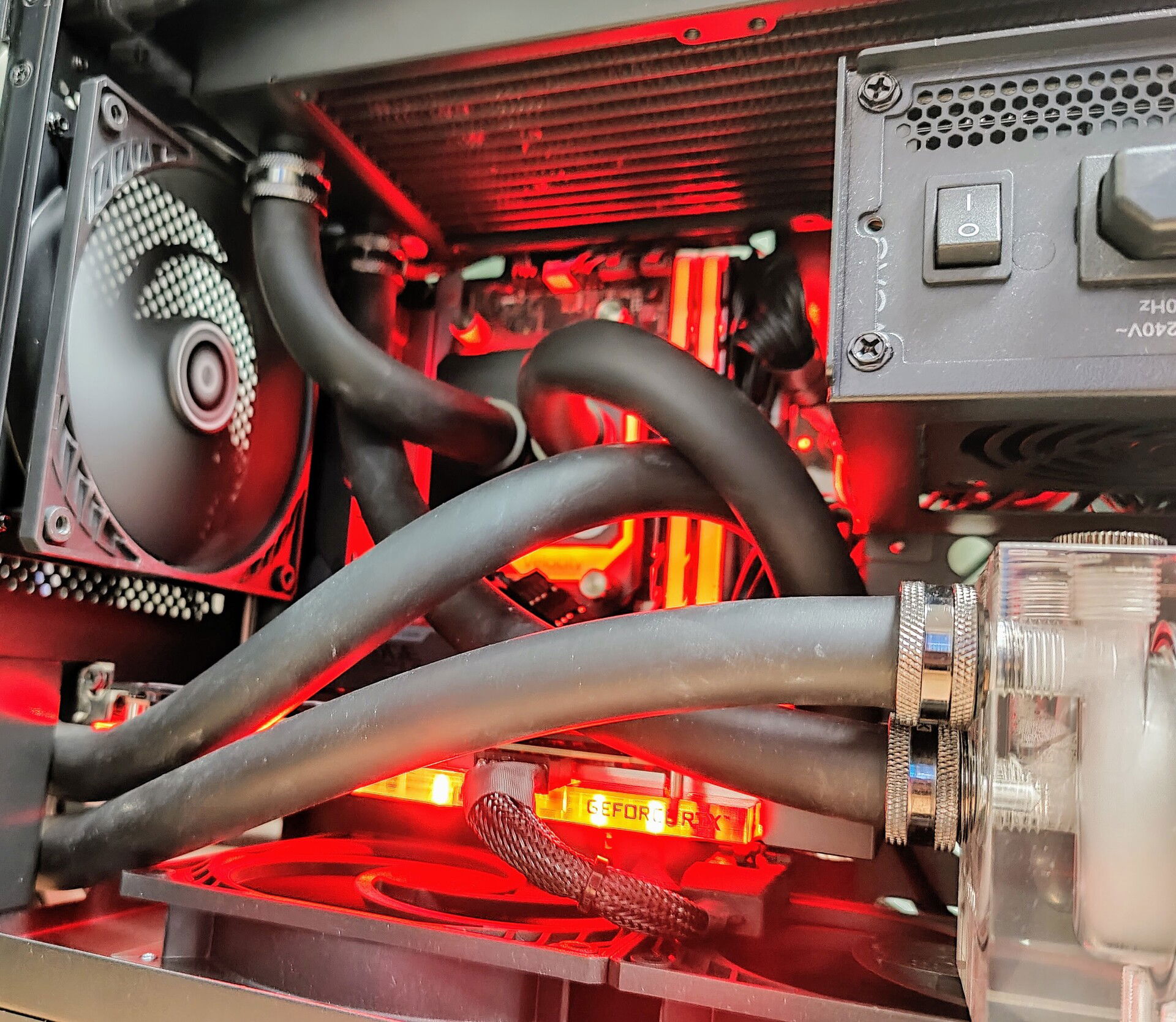 Mini ITX Custom Loop » builds.gg