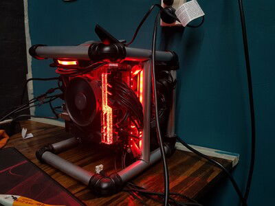 Custom Wall PC » builds.gg