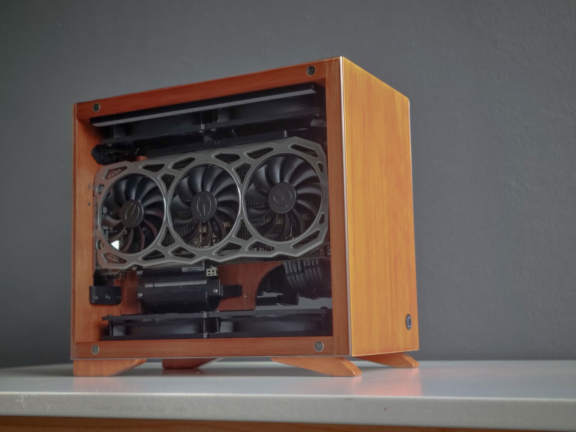 Custom Wood ITX Case » builds.gg