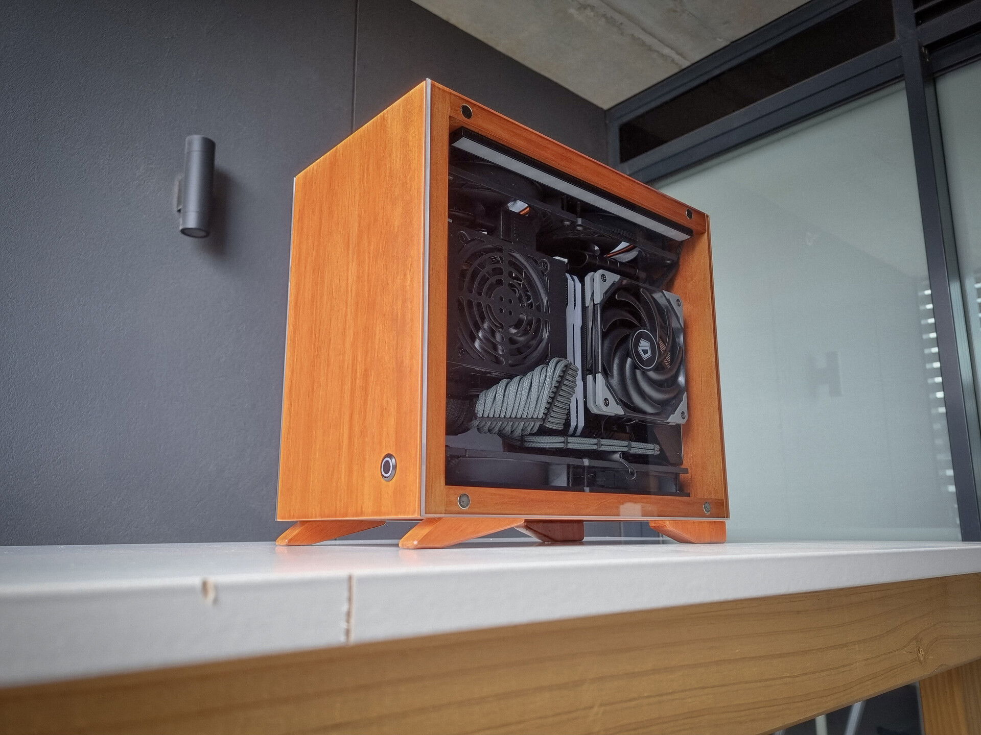 Custom Wood ITX Case » builds.gg