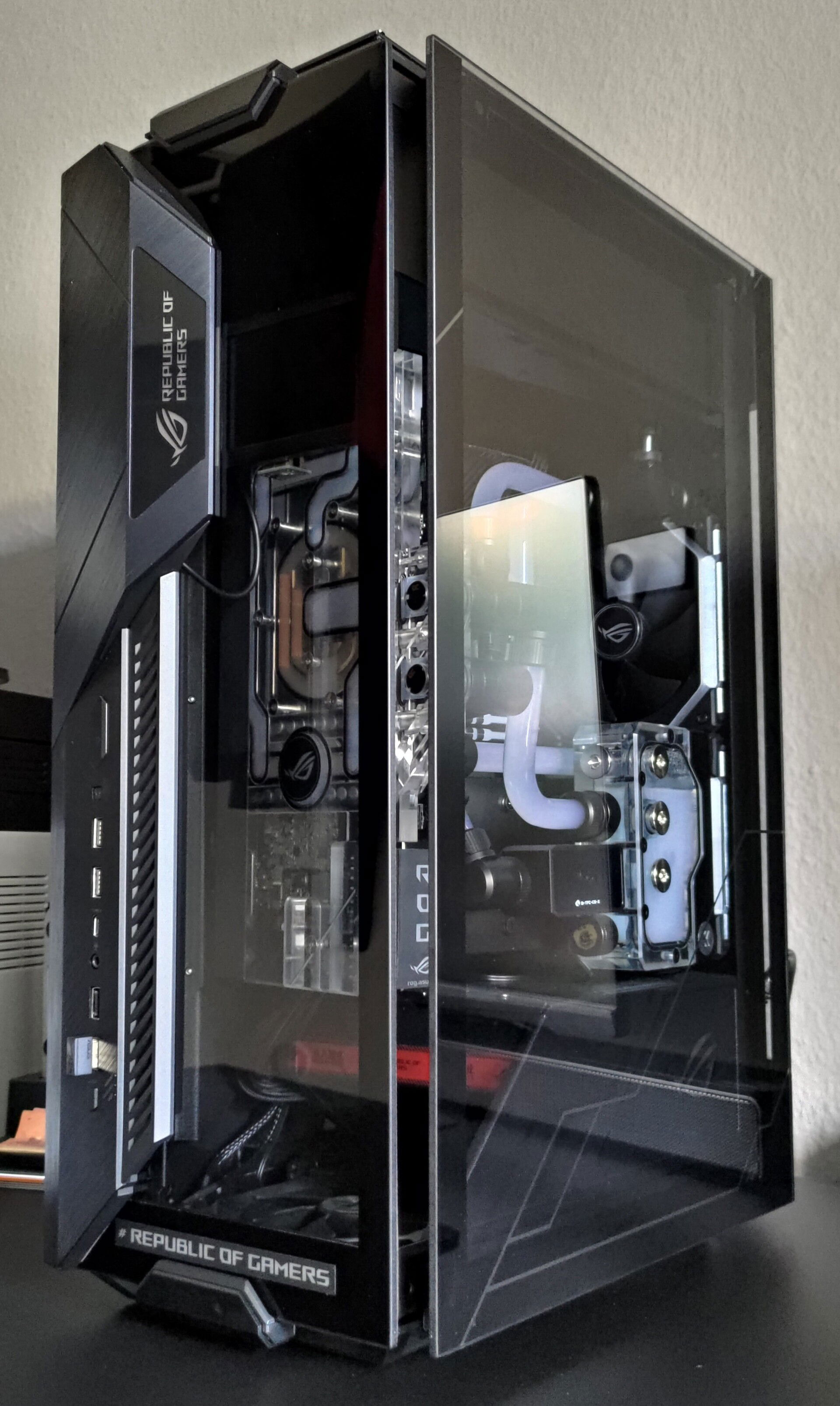 Asus ROG Z11 Seven » builds.gg