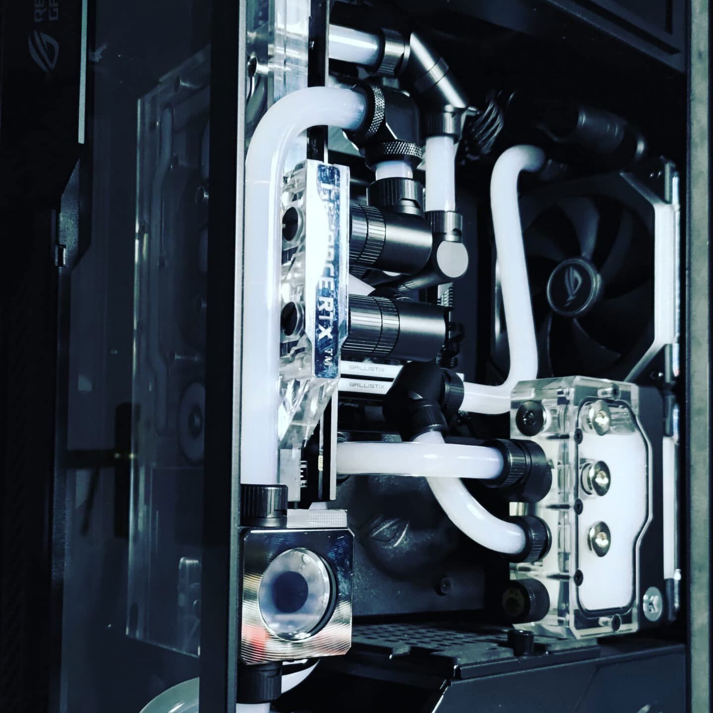 Asus ROG Z11 Seven » builds.gg