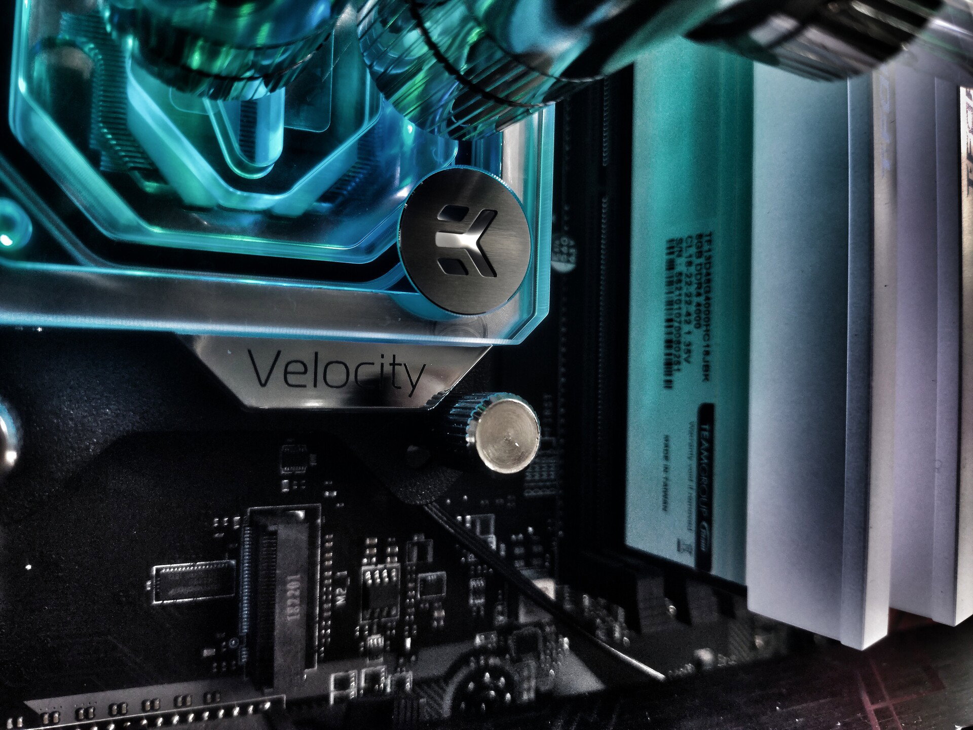 White Flow » builds.gg