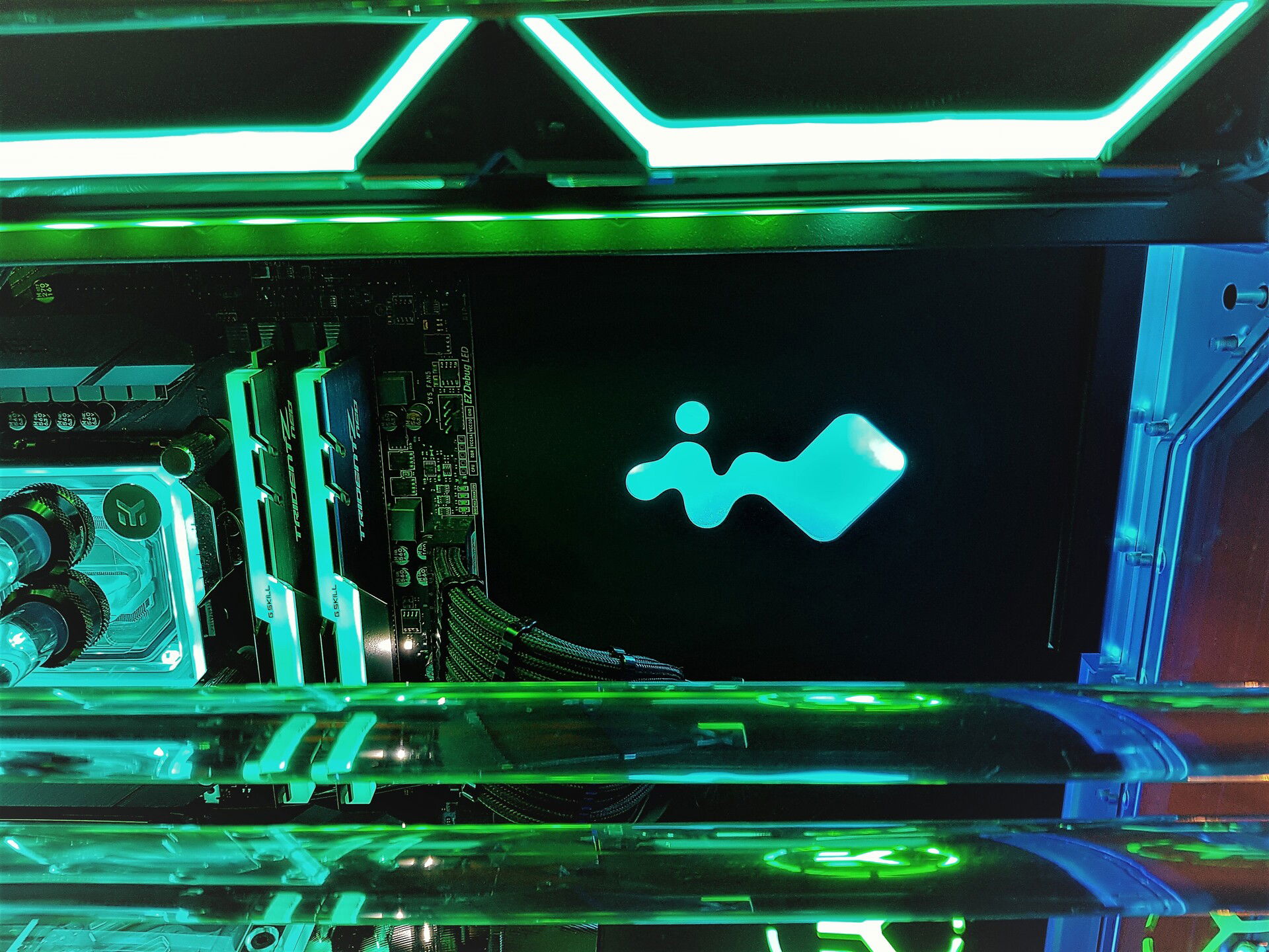 Blue & Green FPS machine » builds.gg