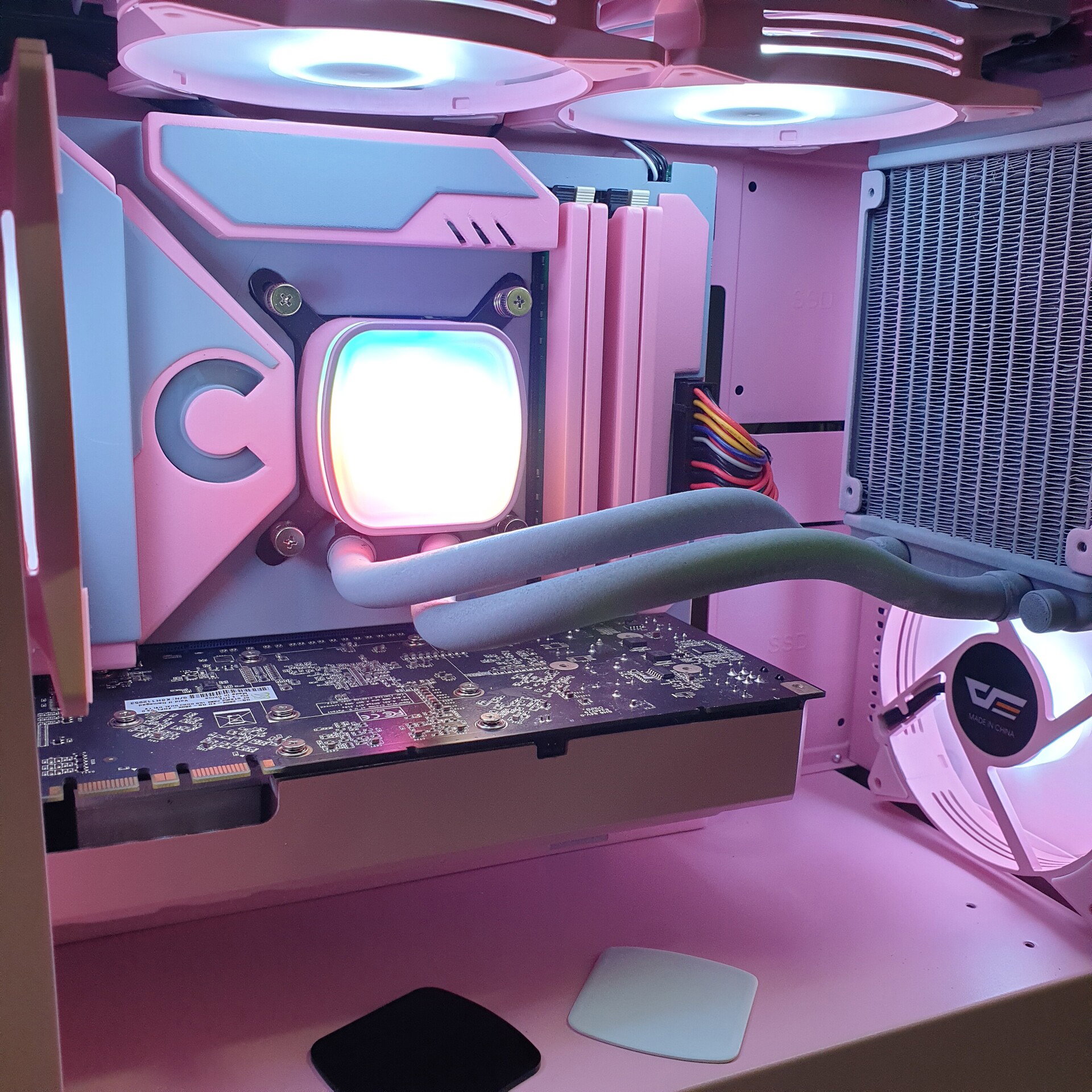 Old Dell Precision MOD... Pink PC » builds.gg