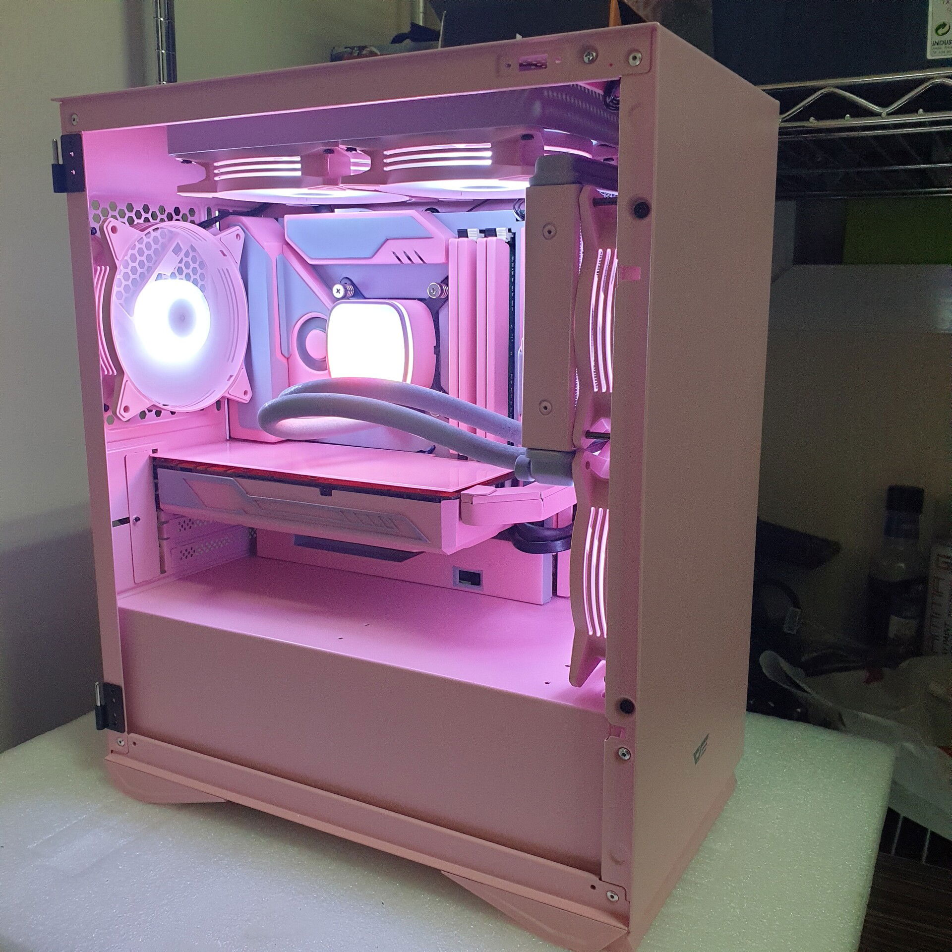 Old Dell Precision MOD... Pink PC » builds.gg