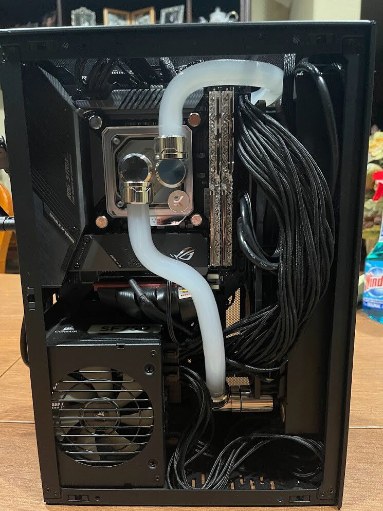 SSUPD - 3070 Mini ITx - Low Key » builds.gg