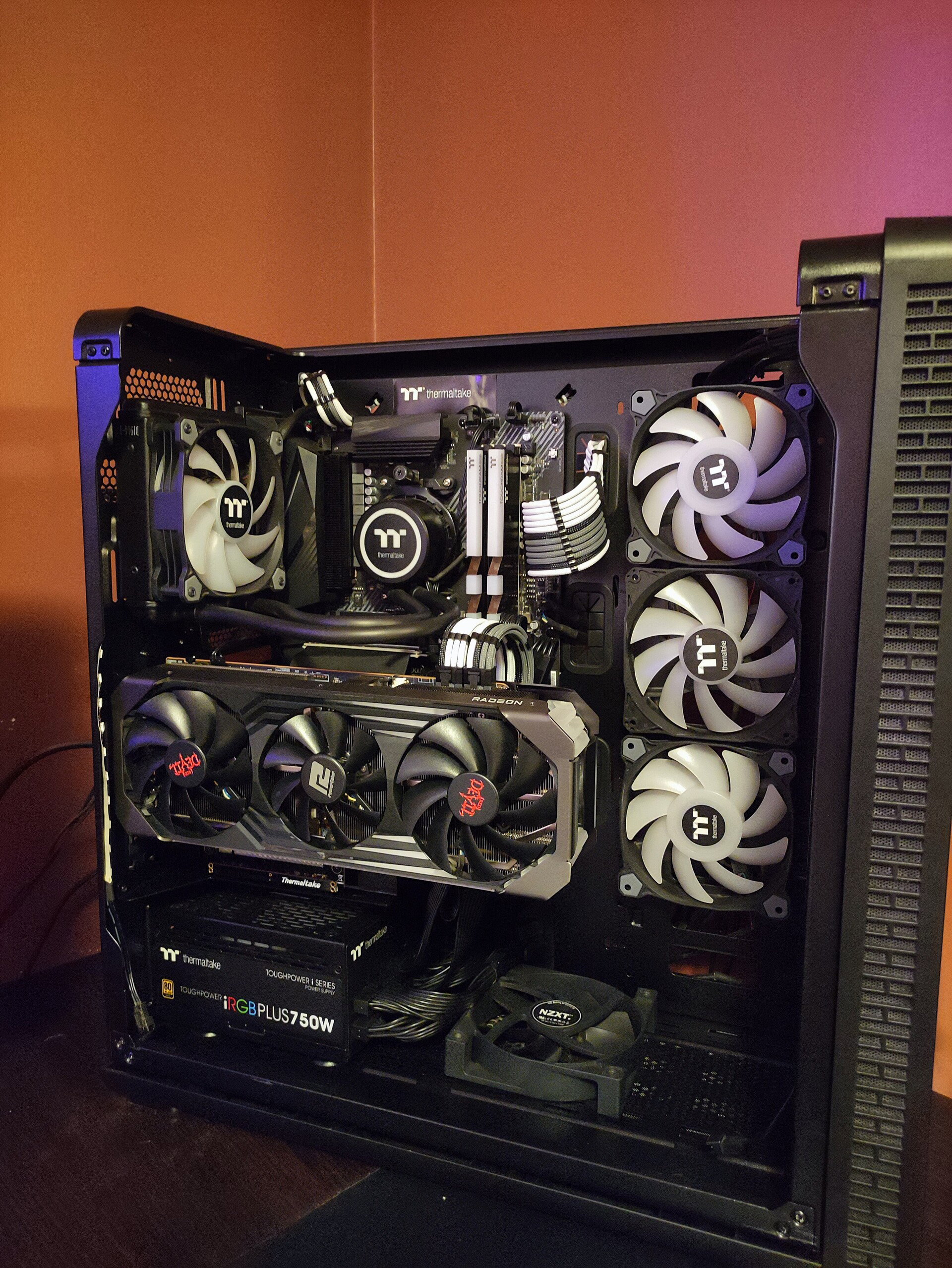 Thermaltake Build 2021 » builds.gg
