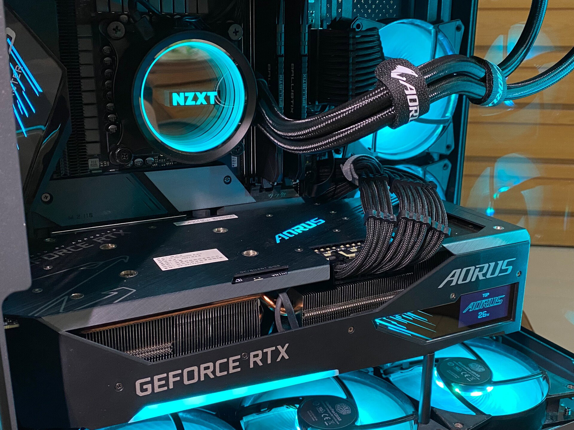 AORUS Build » builds.gg