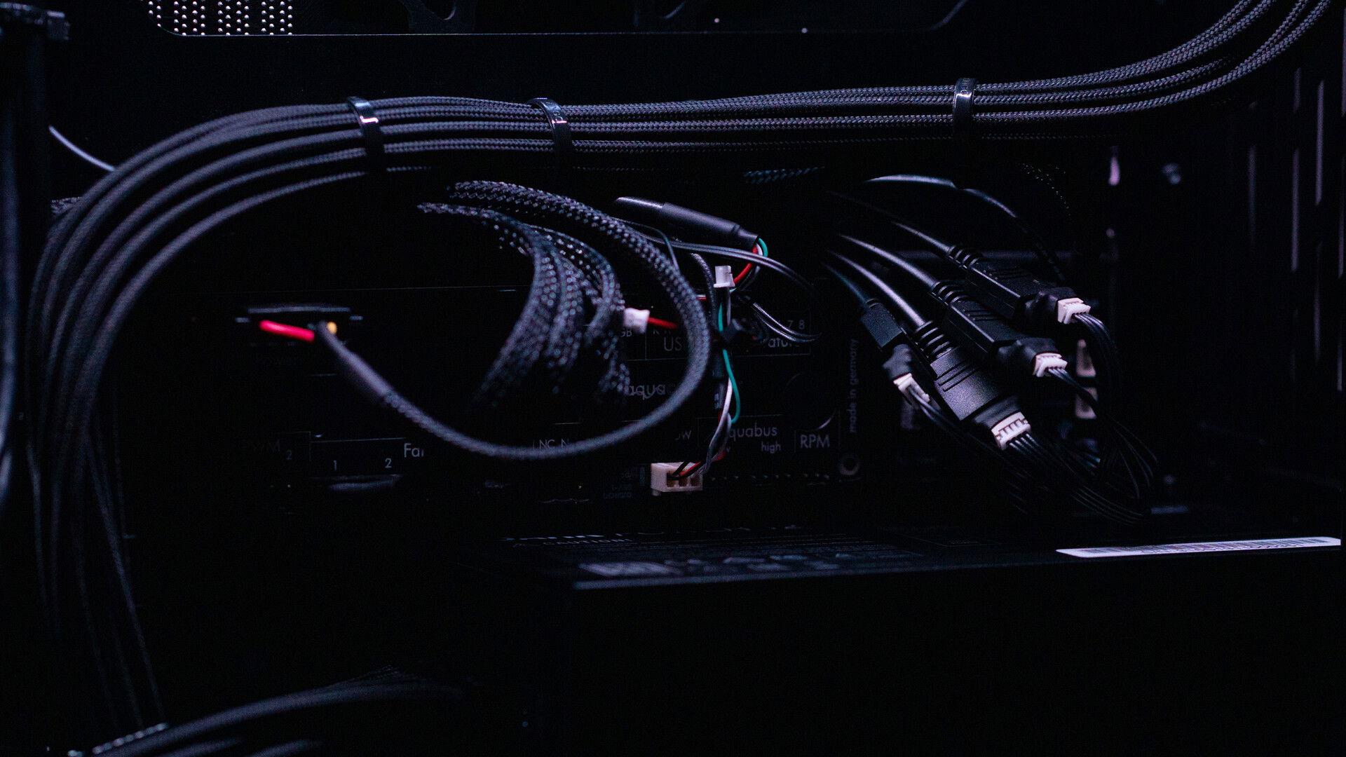 First Universal Cybernetic-Kinetic Ultra-Micro Programmer » builds.gg