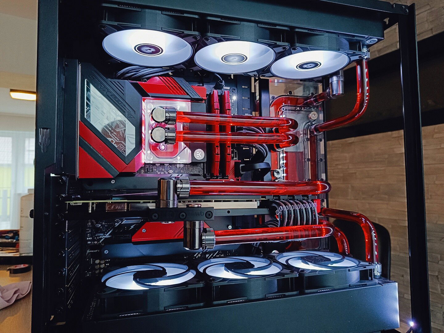 Black / Red » builds.gg