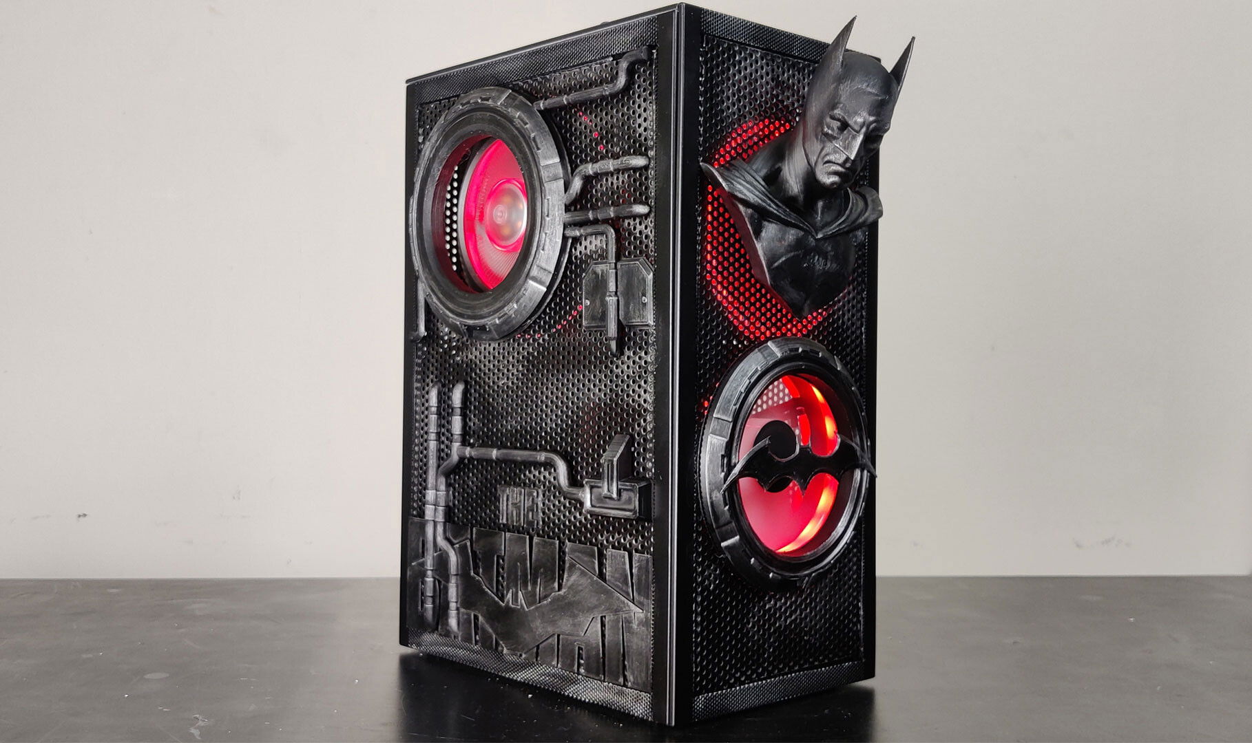 The Batman Casemod » builds.gg