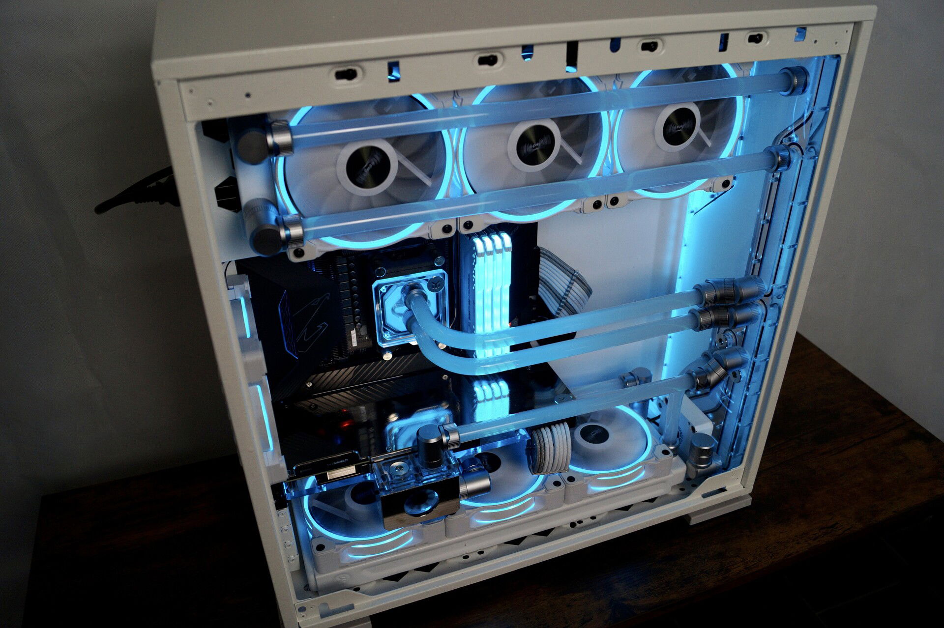 #4 EK InWin 303 » builds.gg