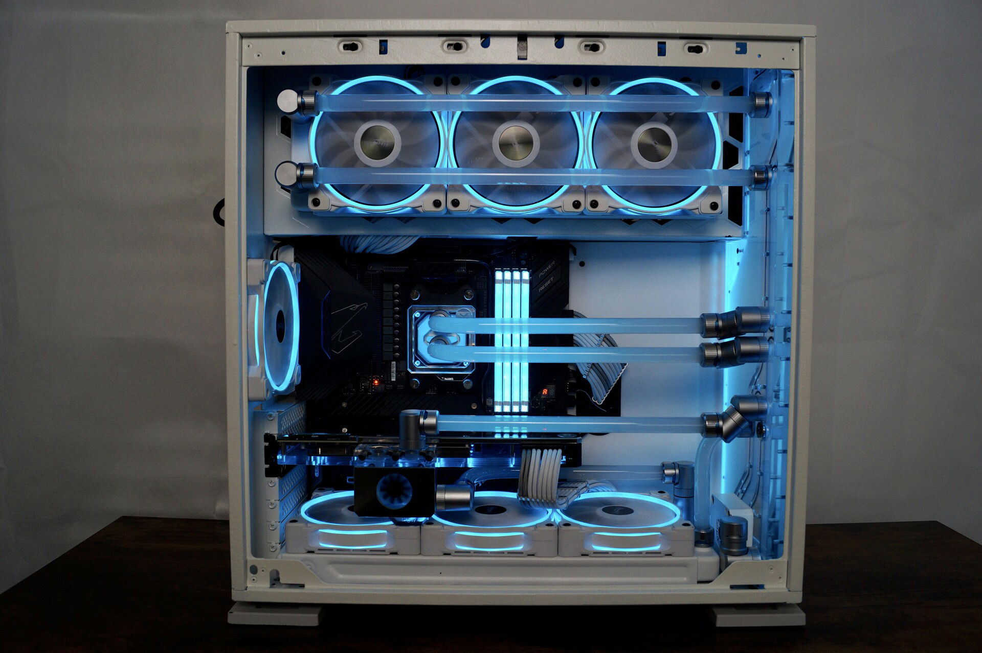 #4 EK InWin 303 » builds.gg