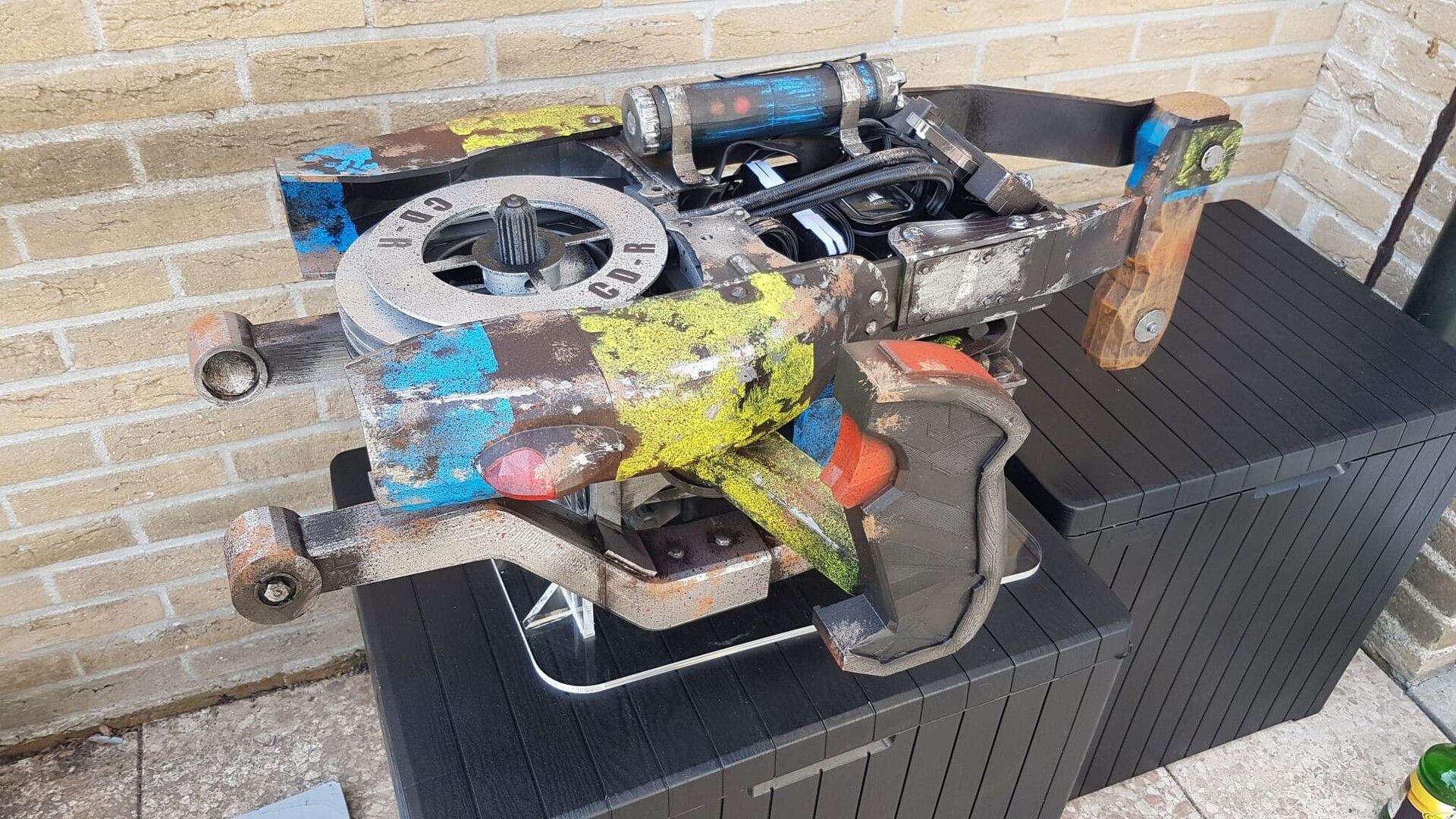 Discos Locos- Far Cry 6 build » builds.gg