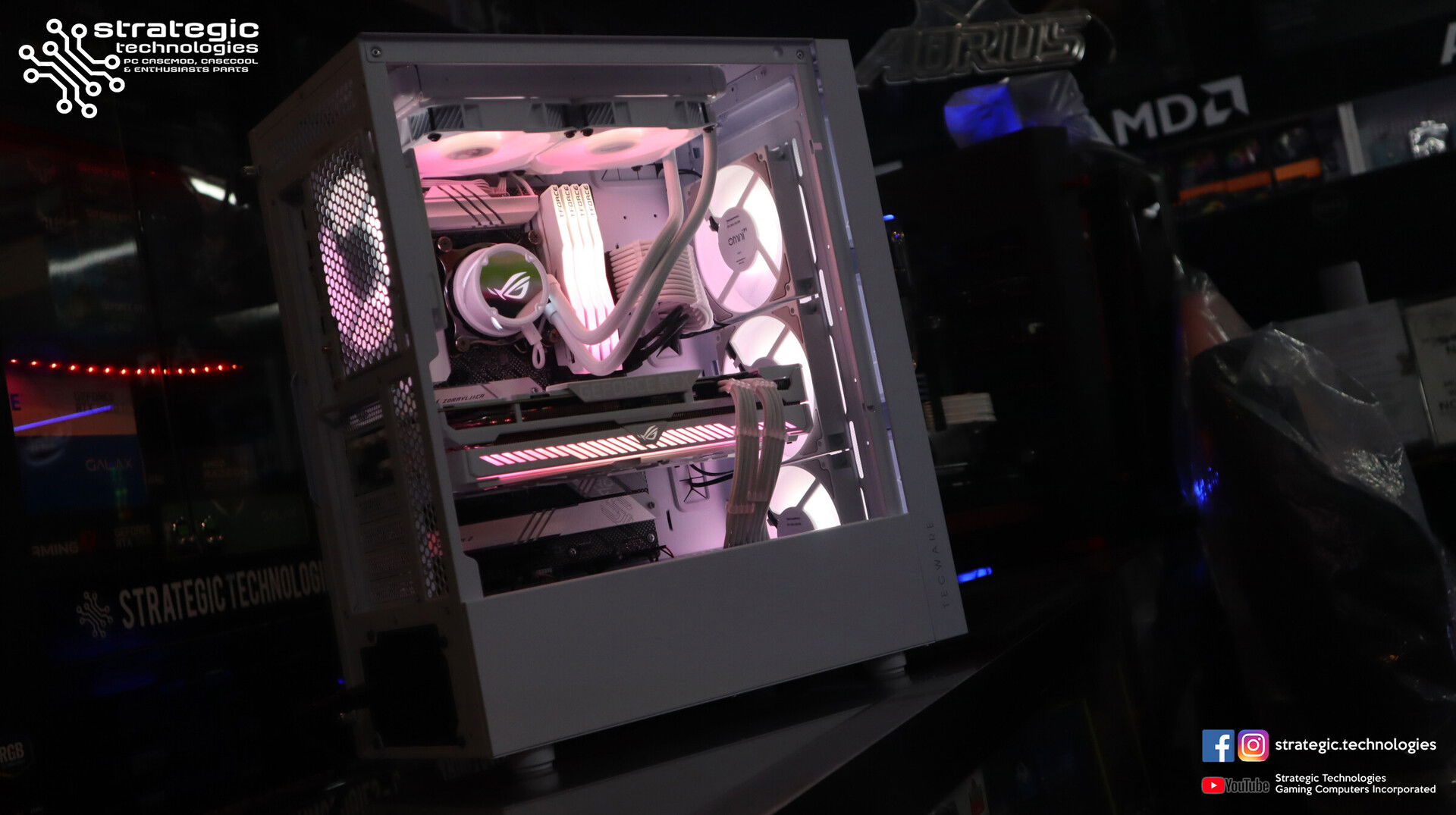 White Gaming PC - Tecware Forge S OMNI x ASUS ROG » builds.gg