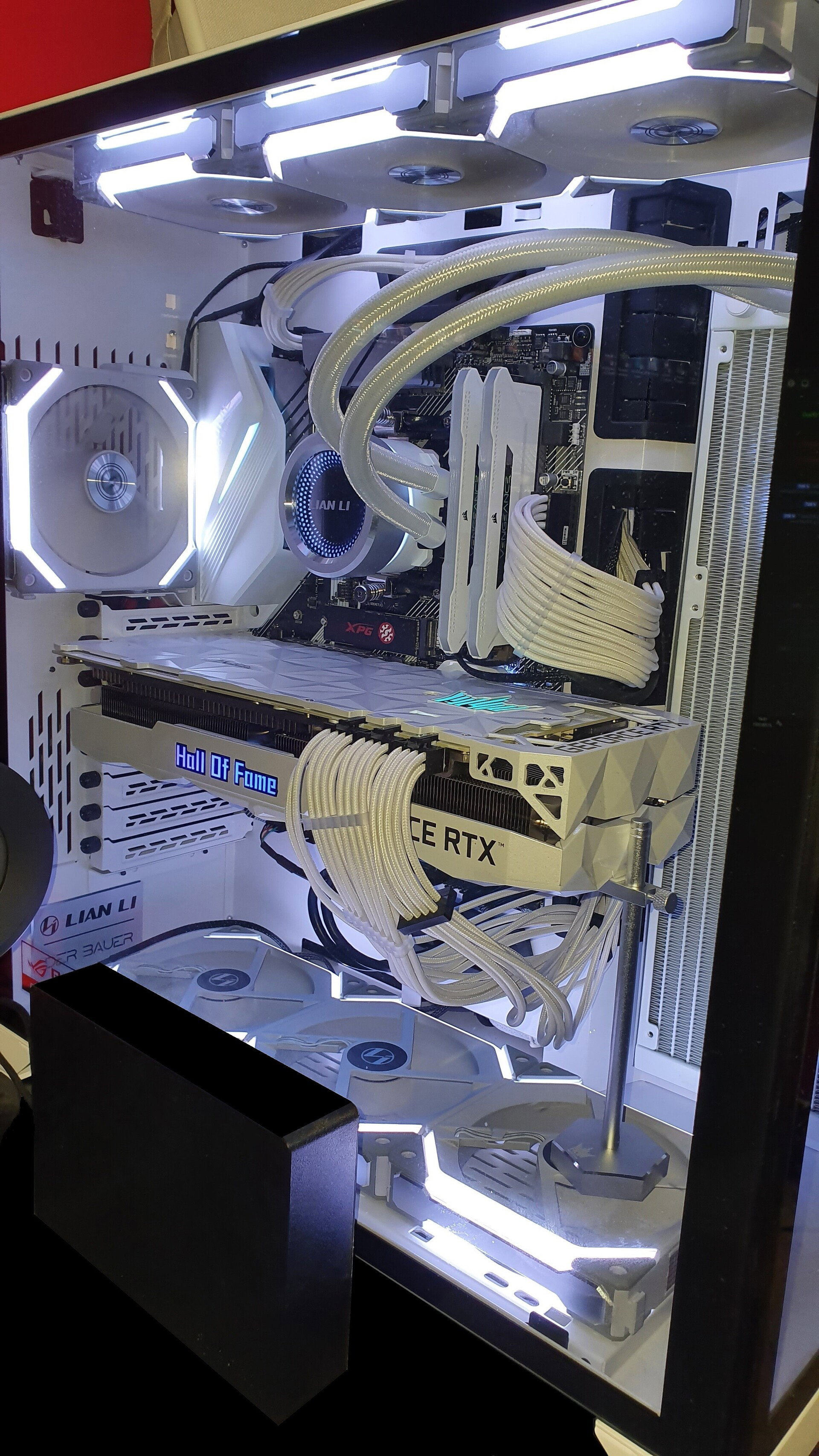 Lian Li o11 Dynamic XL (White) » builds.gg