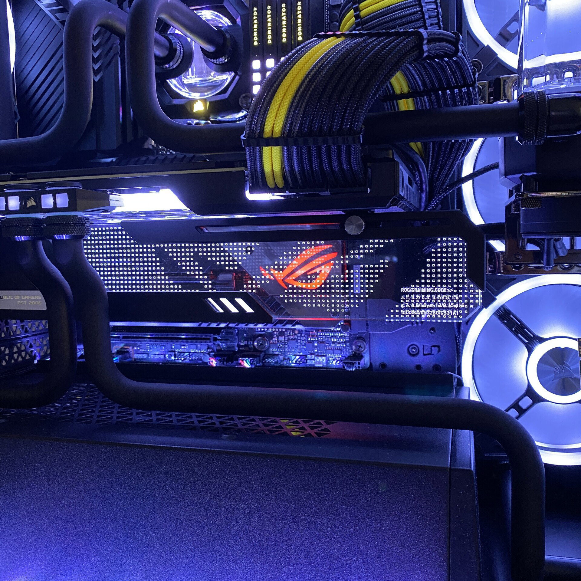 Corsair 5000X RGB » builds.gg