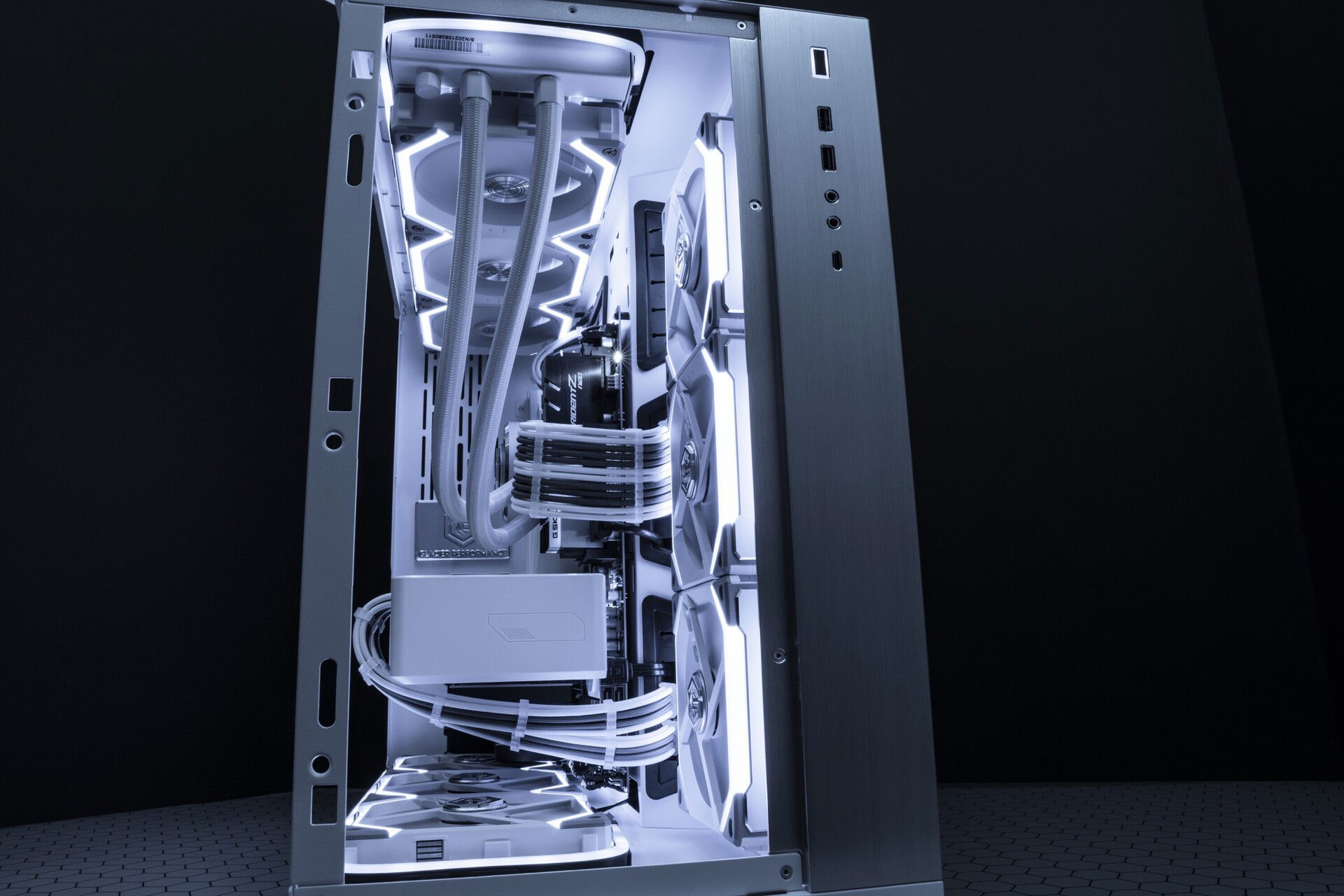 Silver'n'White » builds.gg