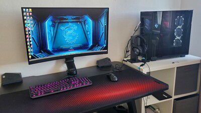 Custom Wall PC » builds.gg