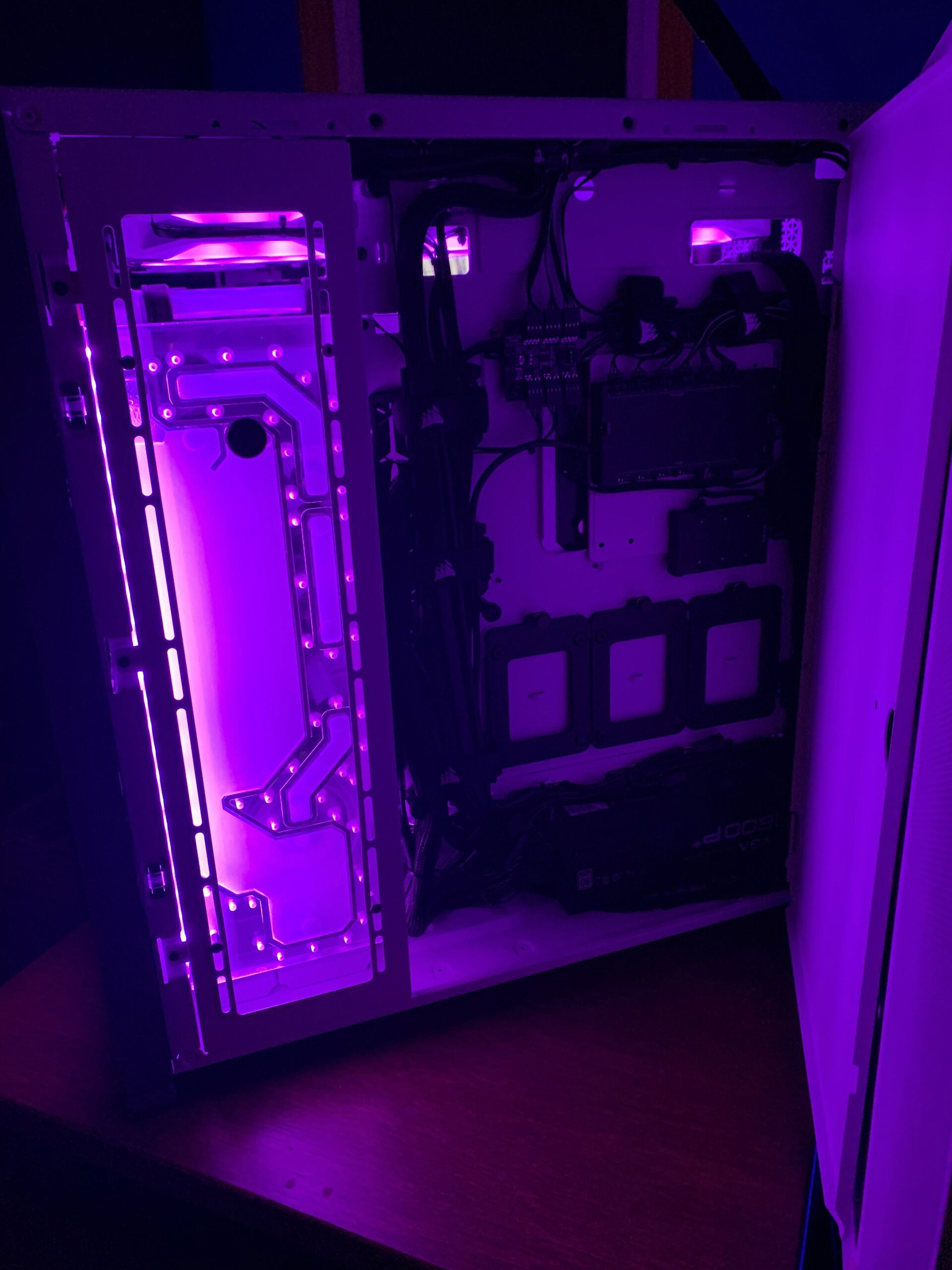 Corsair 7000X build » builds.gg