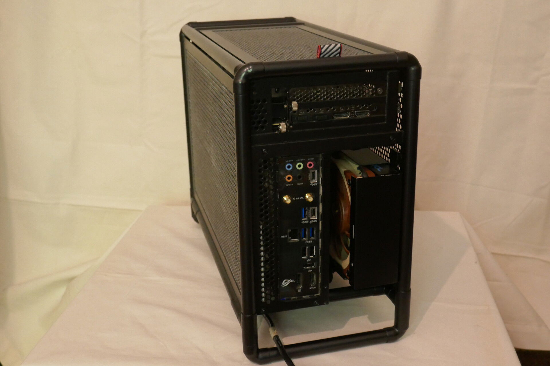 Copper tubed frame PC » builds.gg