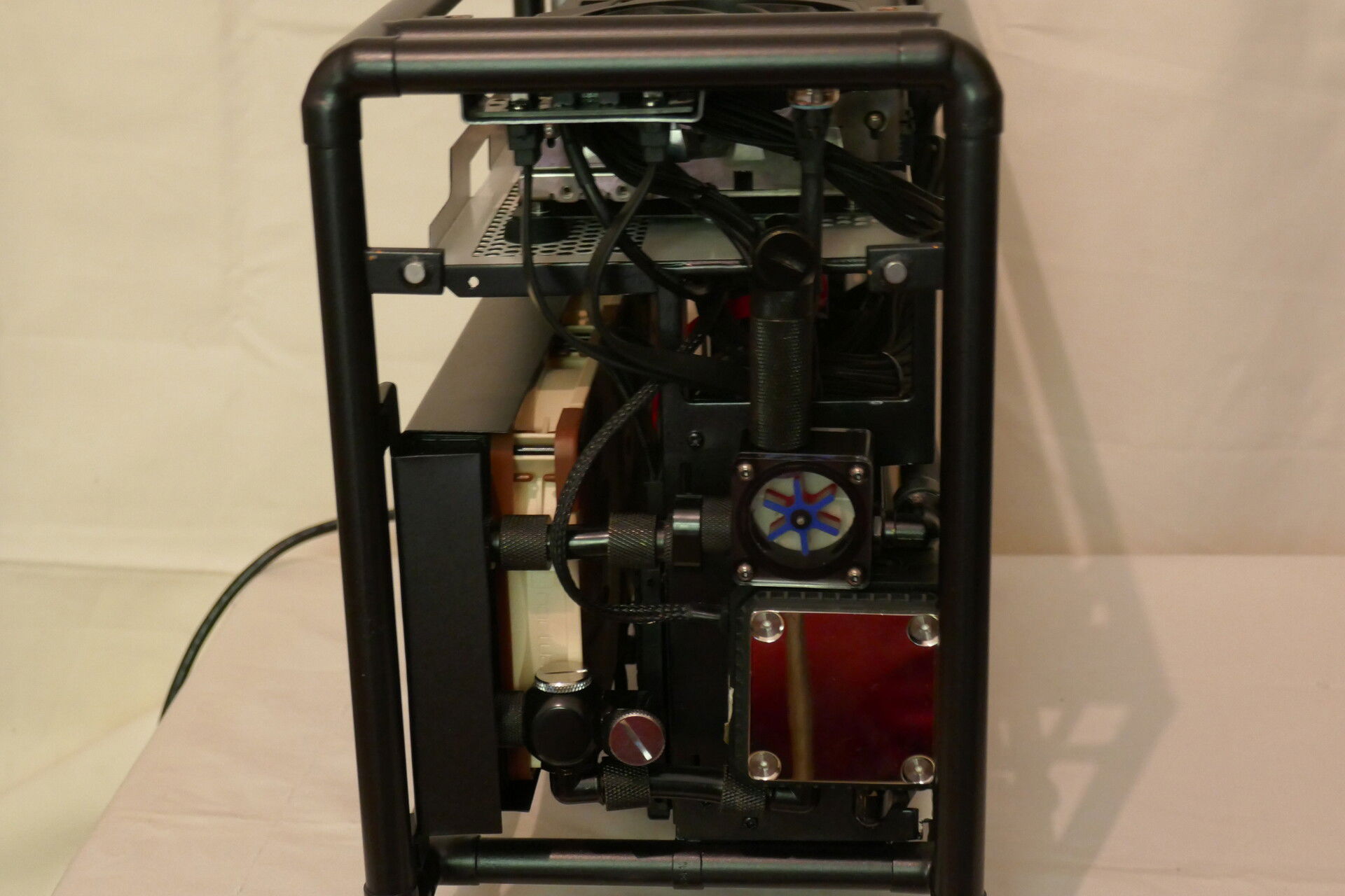 Copper tubed frame PC » builds.gg