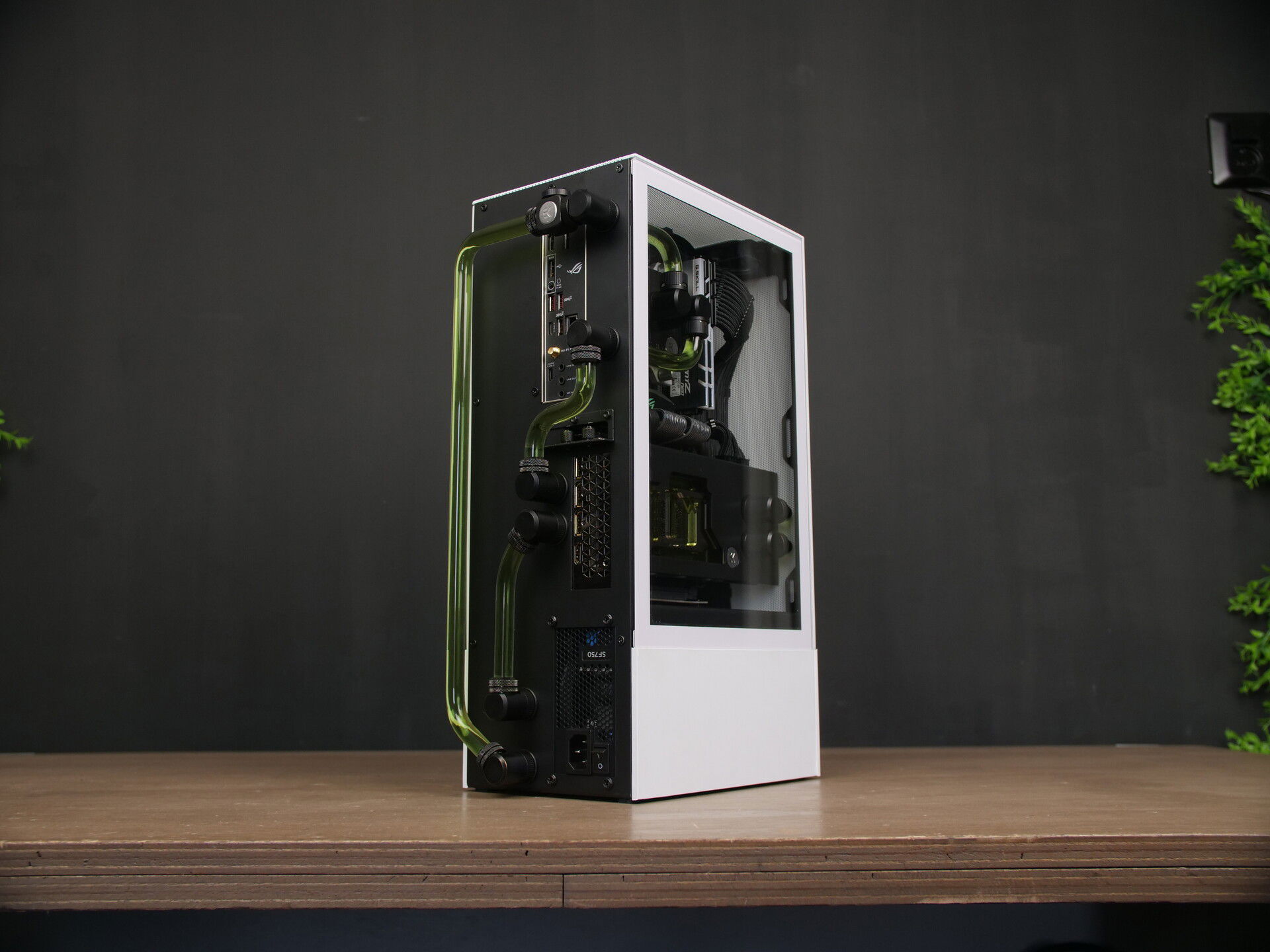 Tweaked Meshlicious » builds.gg