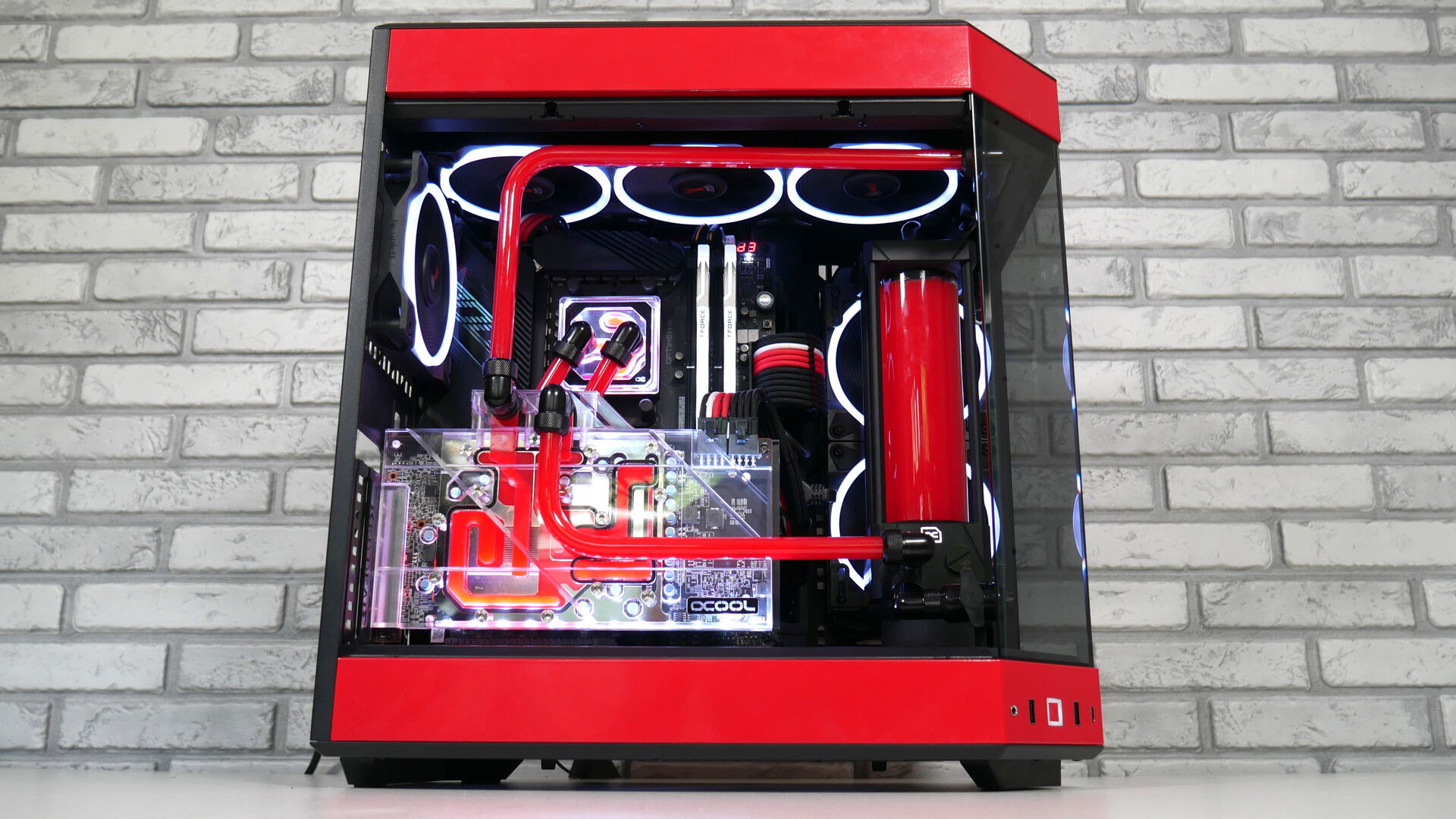 Hyte Y60 » builds.gg