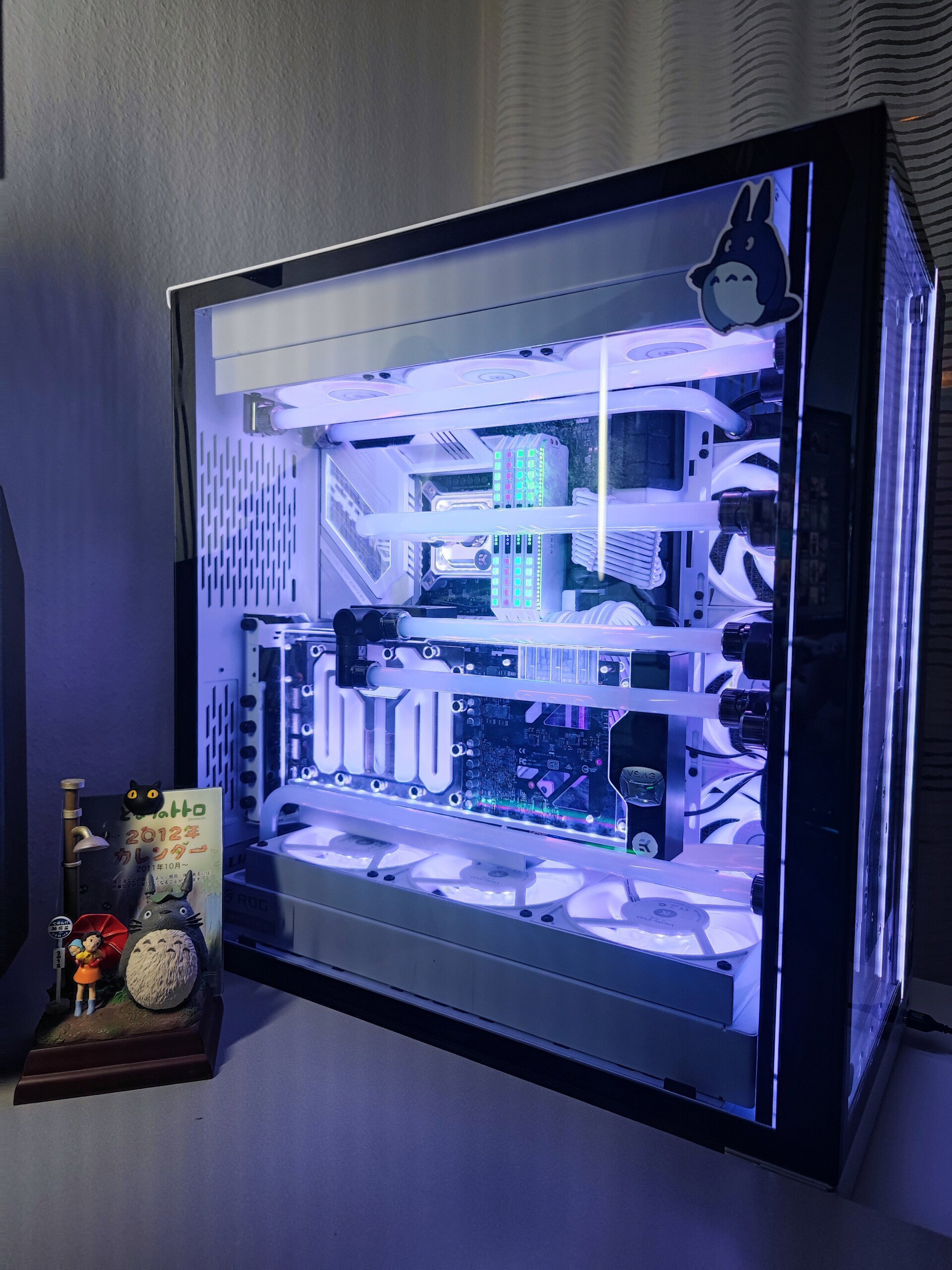 White Flow » builds.gg