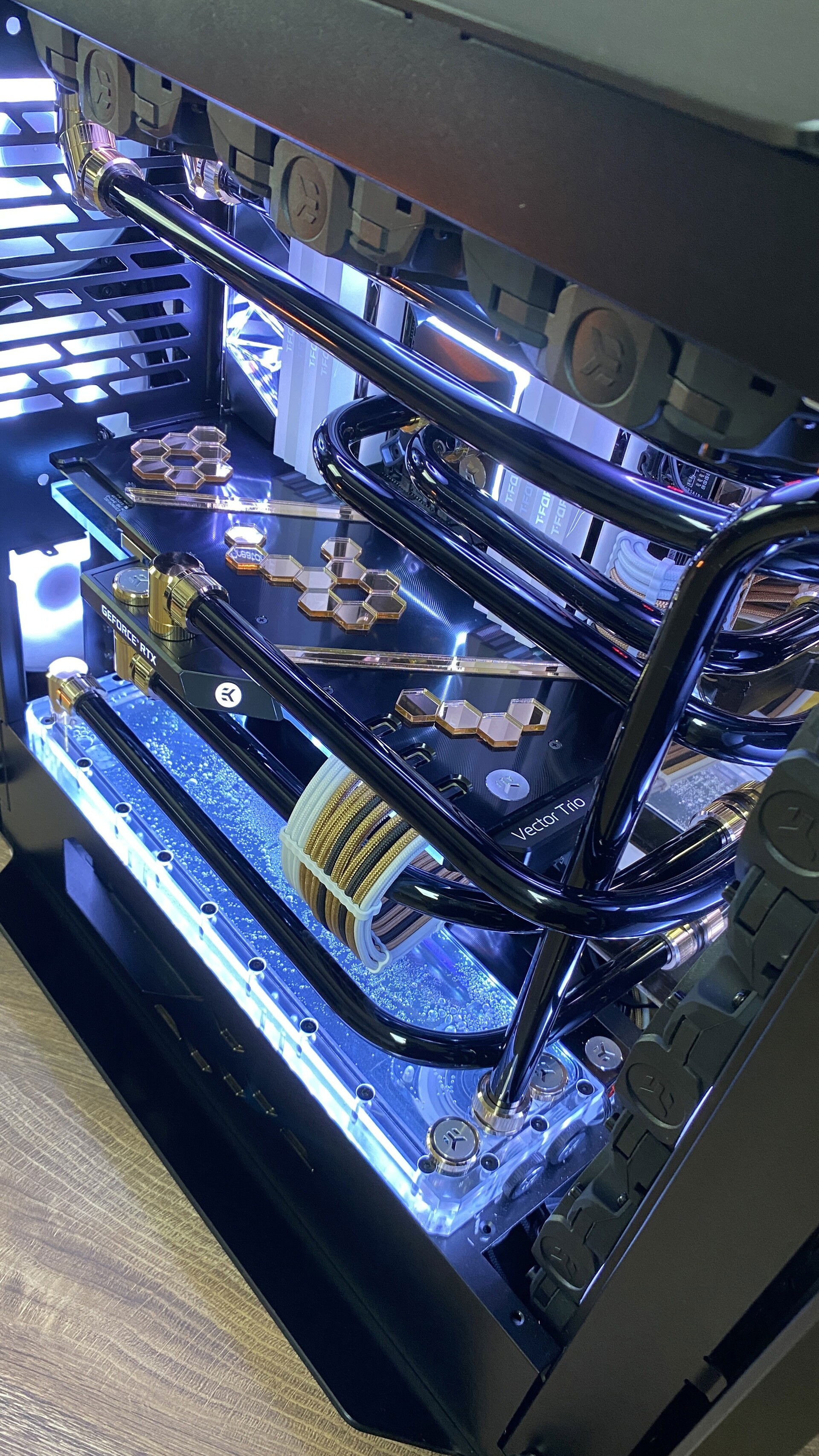 InWin 925 V2 » builds.gg