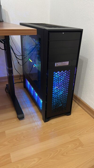 "COSK" - a wooden PC desk with a computer inside » builds.gg