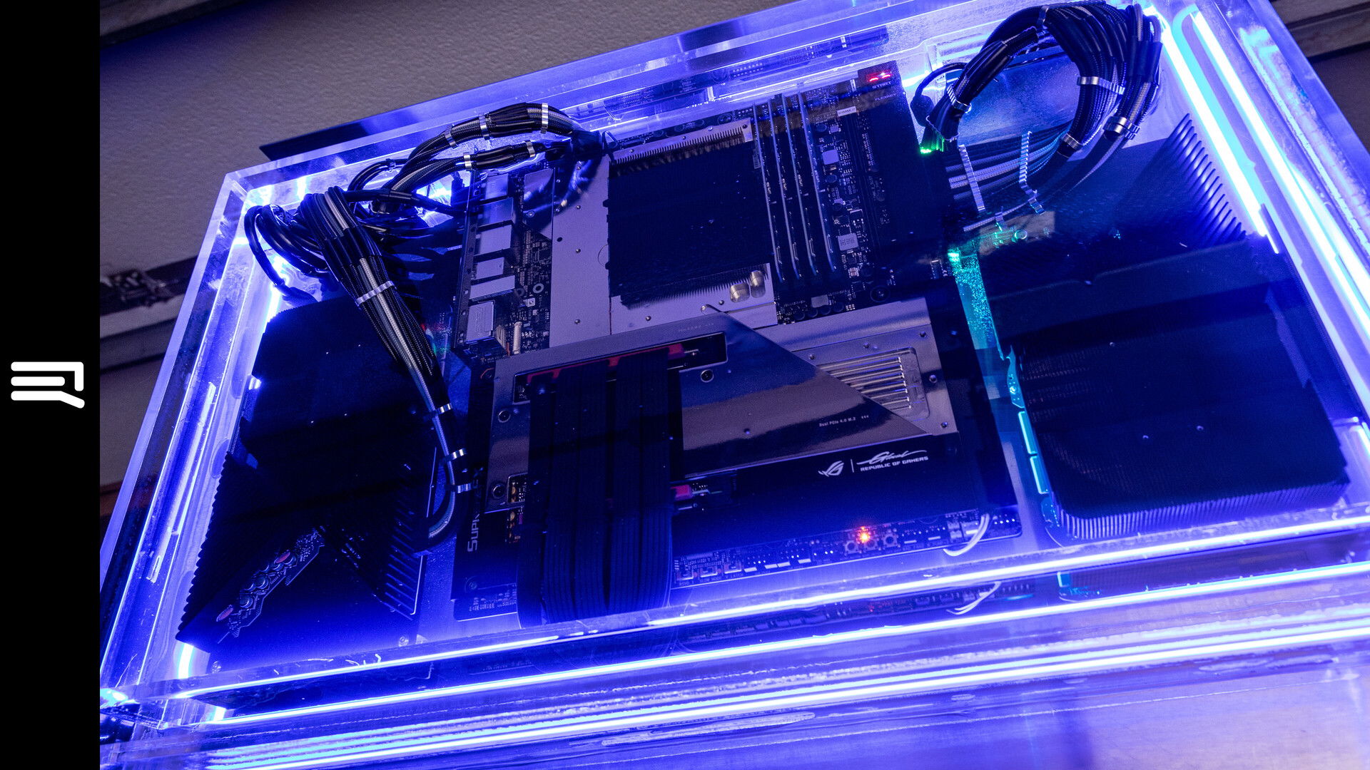 Infinity Edge, Submerged Cooled Build: 12900KS, 128GB DDR5, 2x 3090Ti's ...