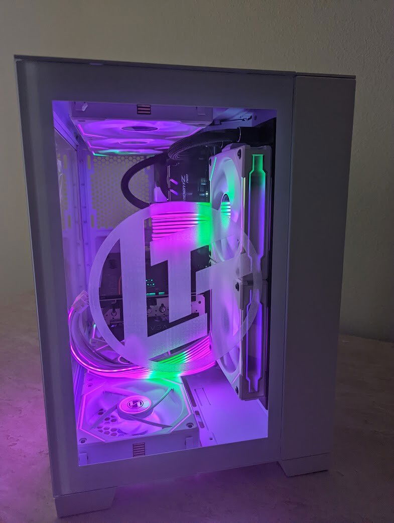 2022 Linus Tech Tips Whale PC » builds.gg