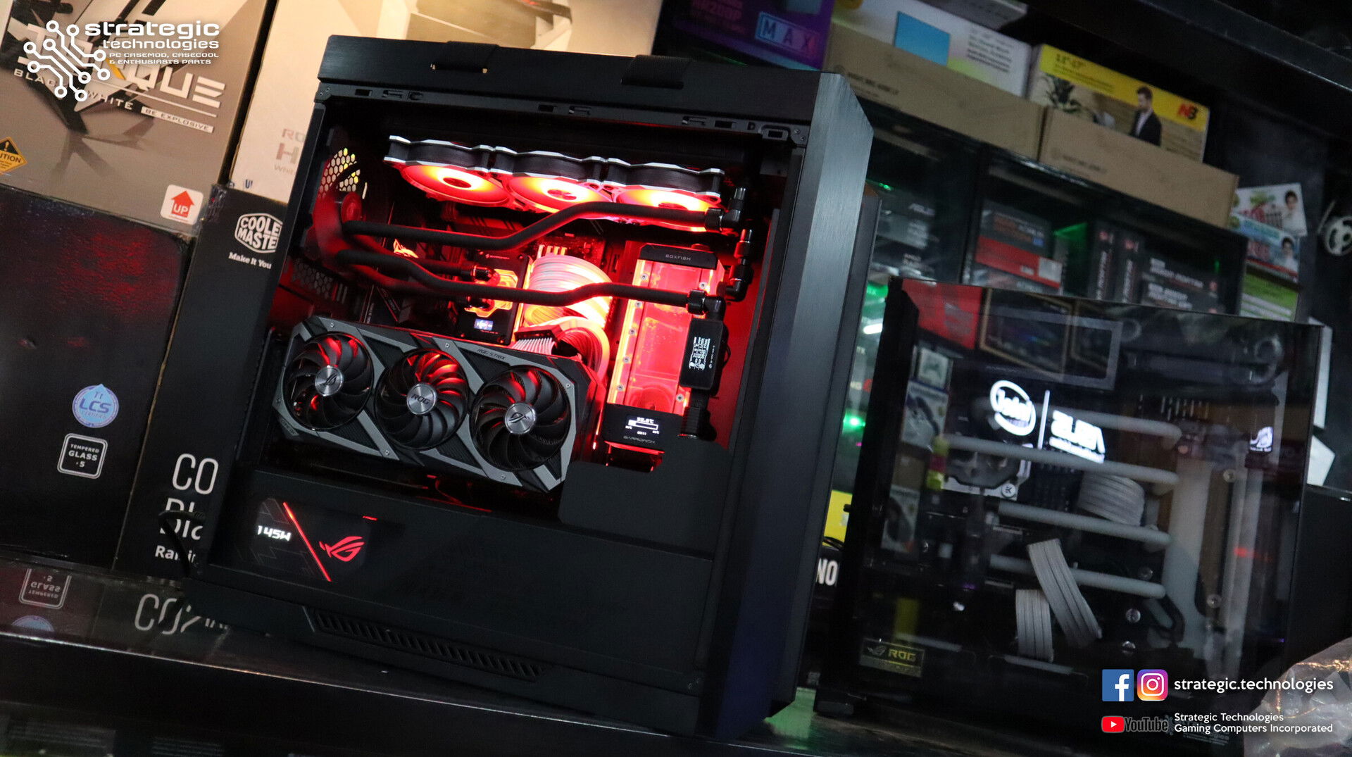 ASUS ROG Helios with Custom Liquid Cooling » builds.gg