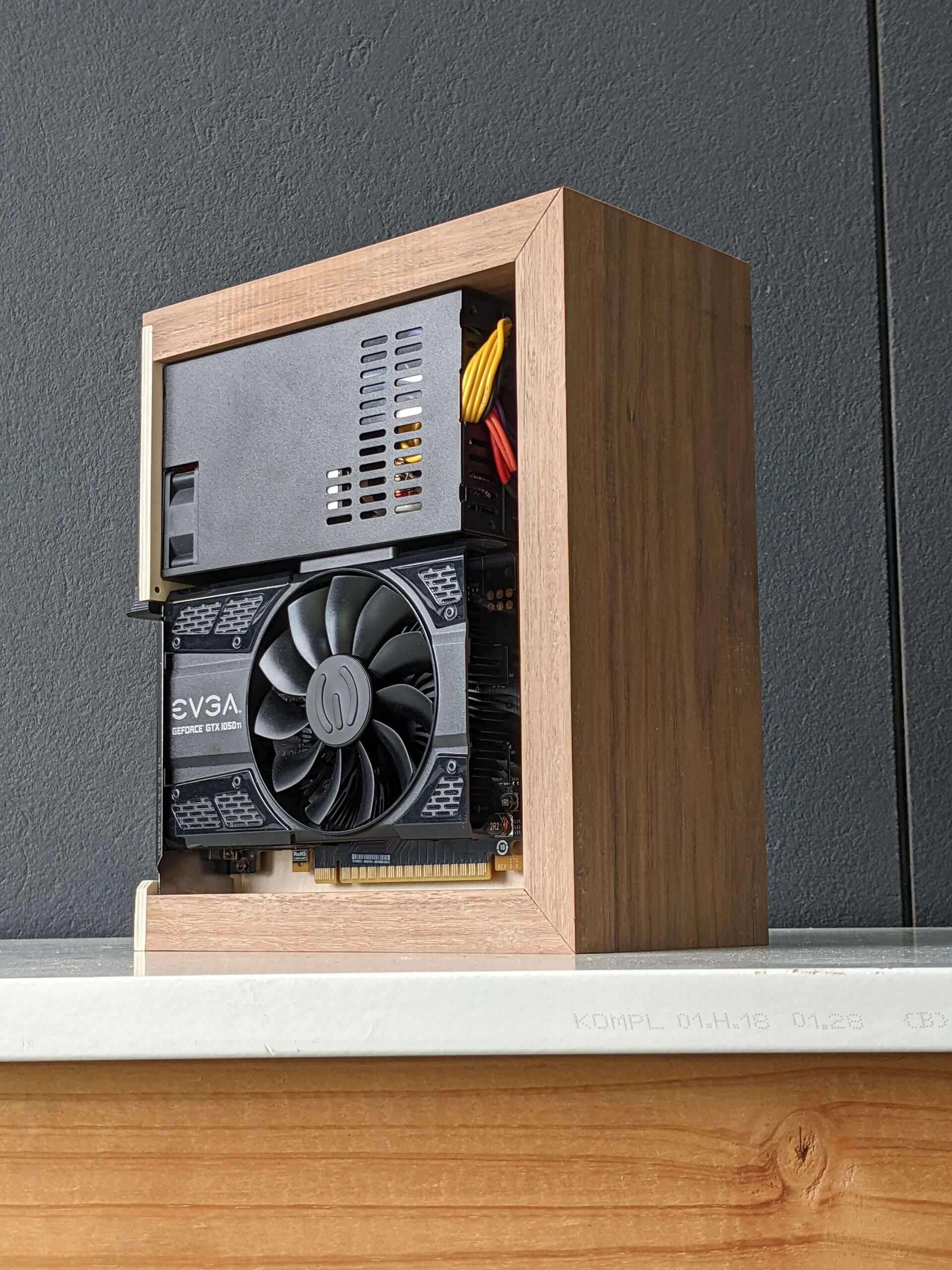Ultra Compact Wood PC » builds.gg