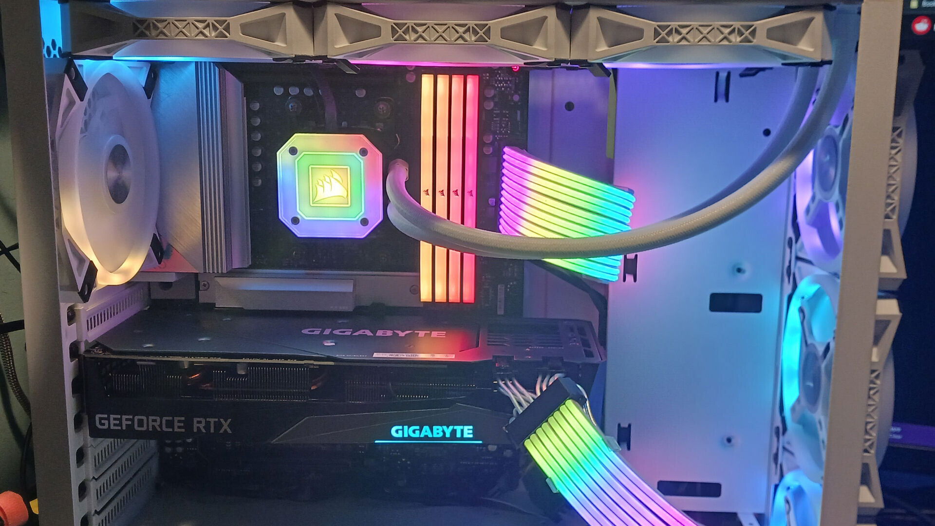 Phanteks - Eclipse G360A » builds.gg