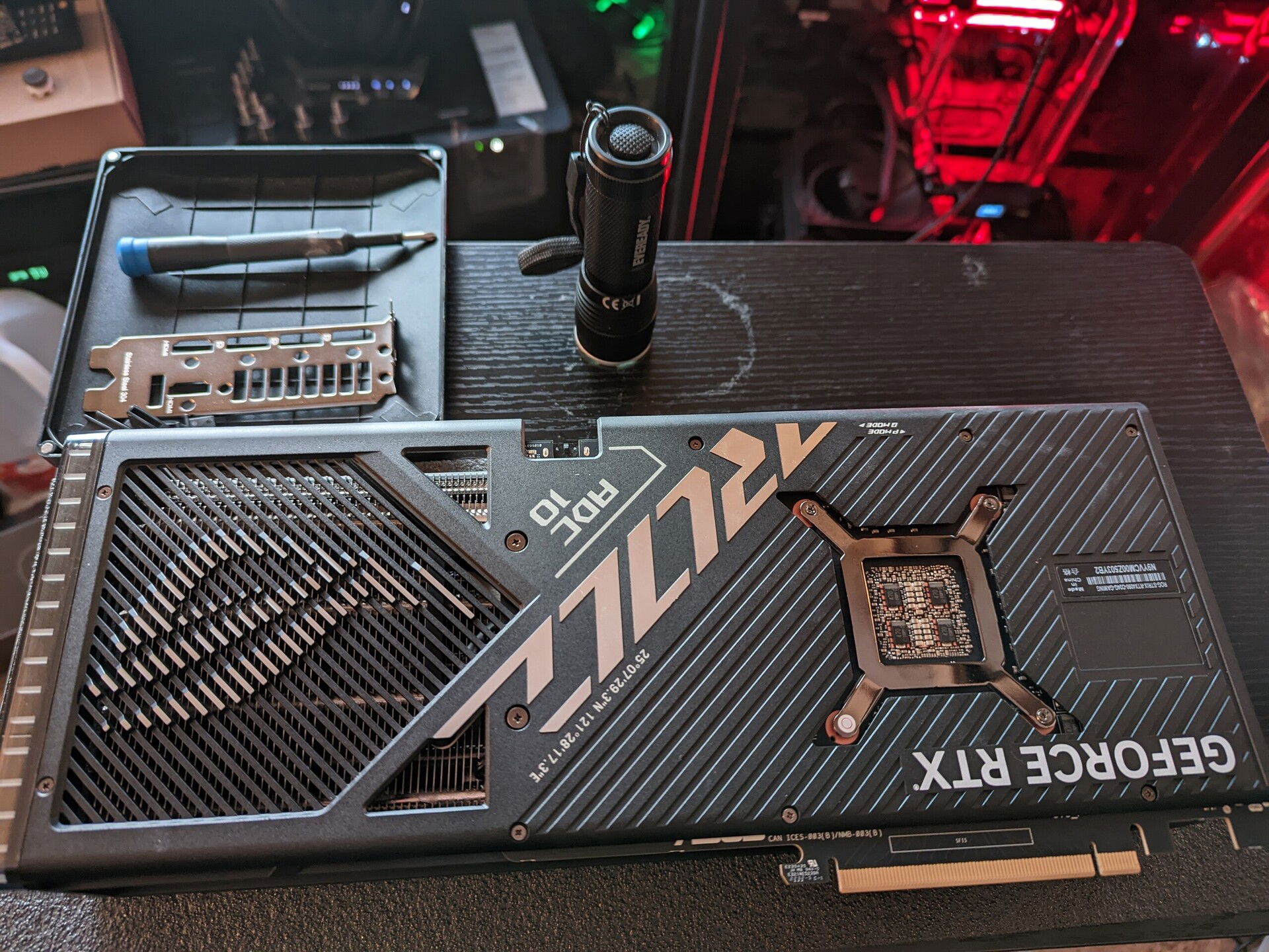 Giant watercooled 7950x system » builds.gg