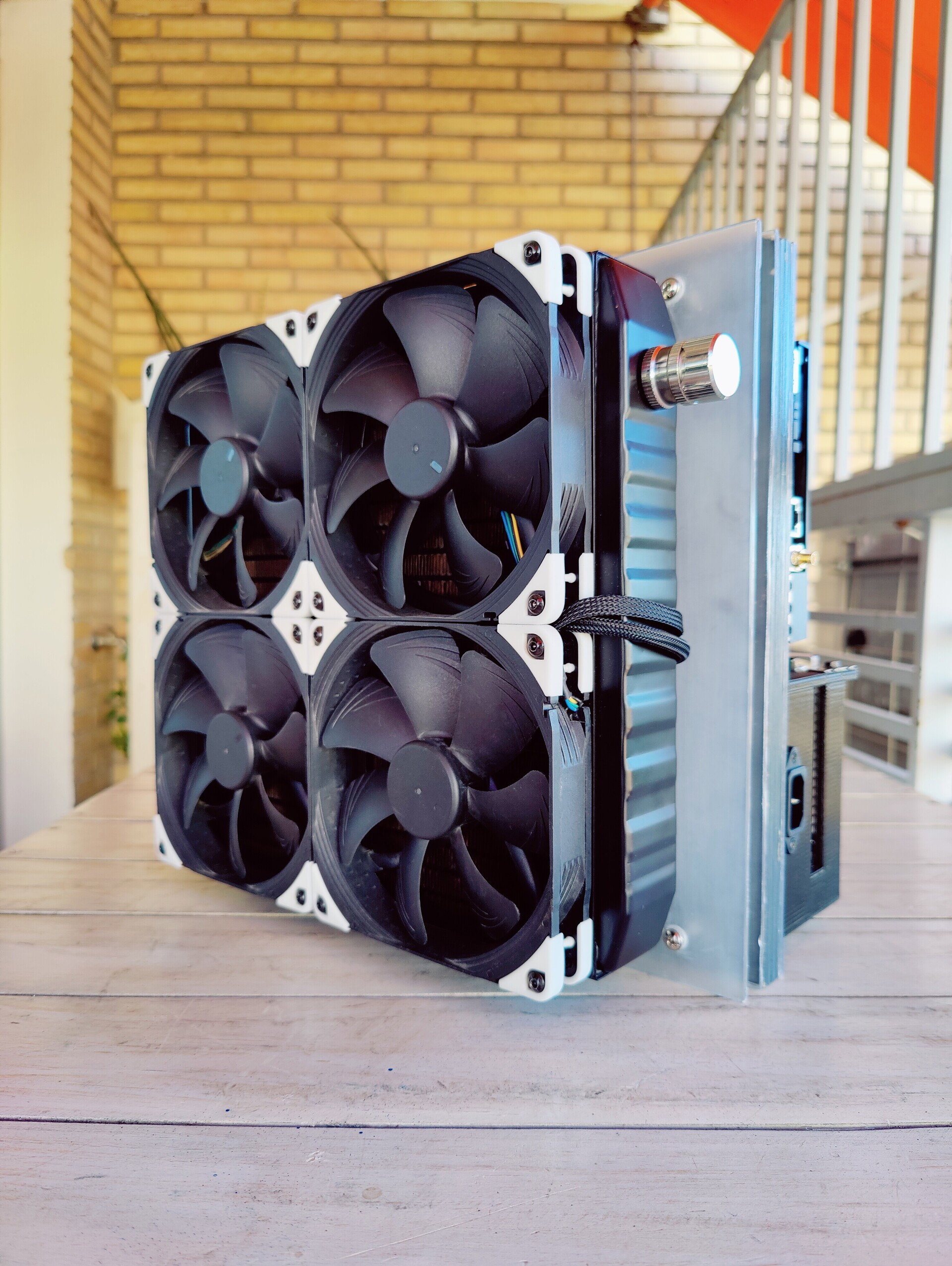 Micro ITX 16L Radiator Case V1 » builds.gg